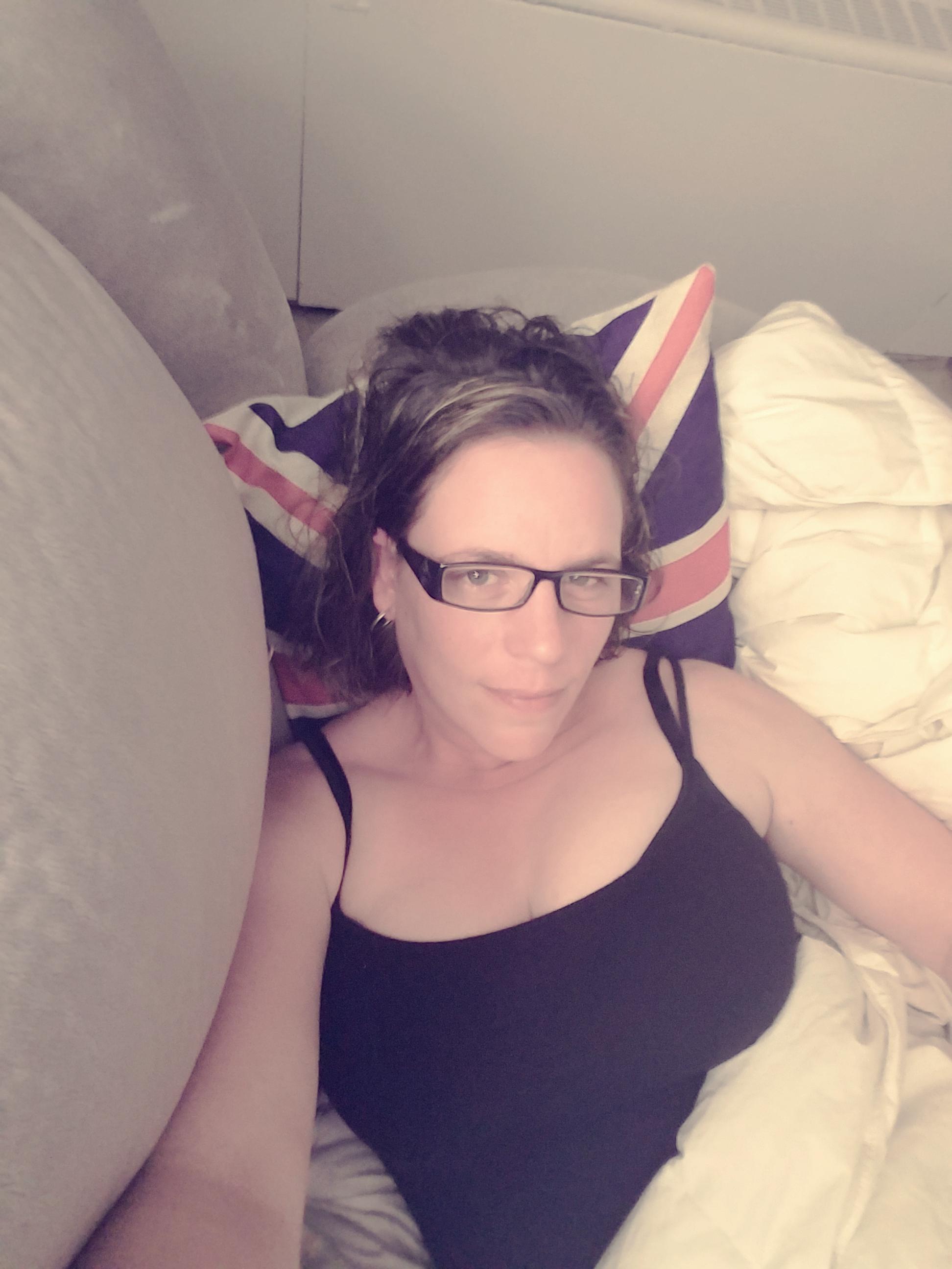 Time for laying 9n the couch and watching TV | Scrolller