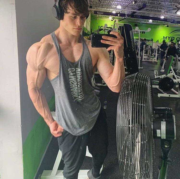 To all the idiots that are saying David Laid is natty... is he natty now? Pic is from a month ...