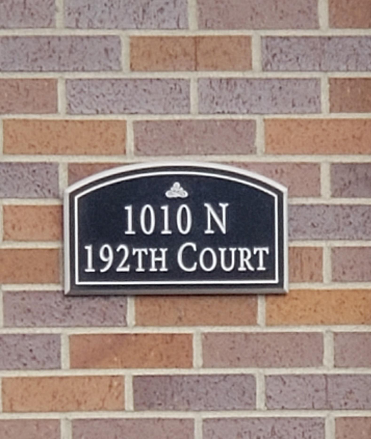 To identify this apartment building | Scrolller