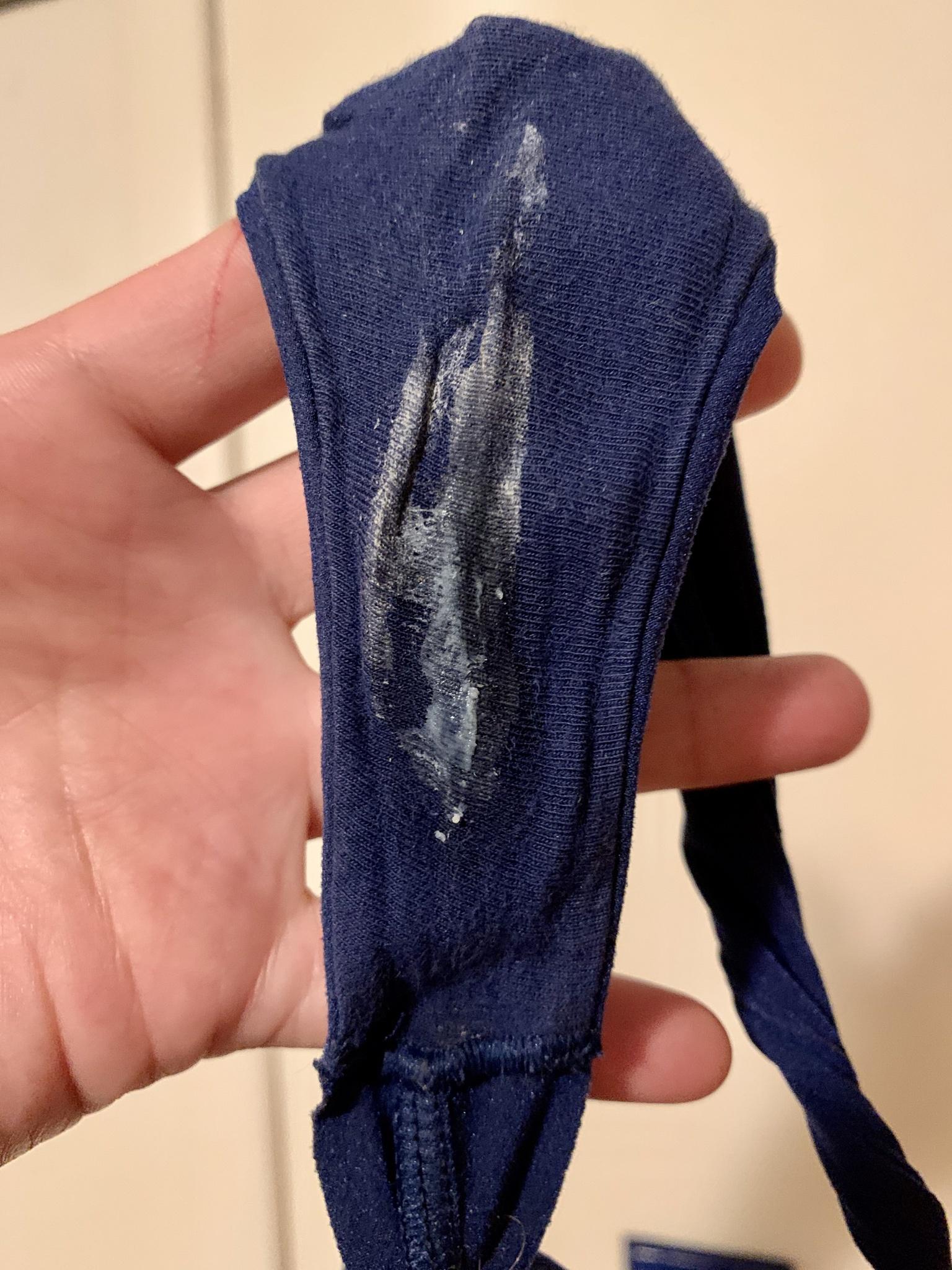 Today’s wet thong | Scrolller