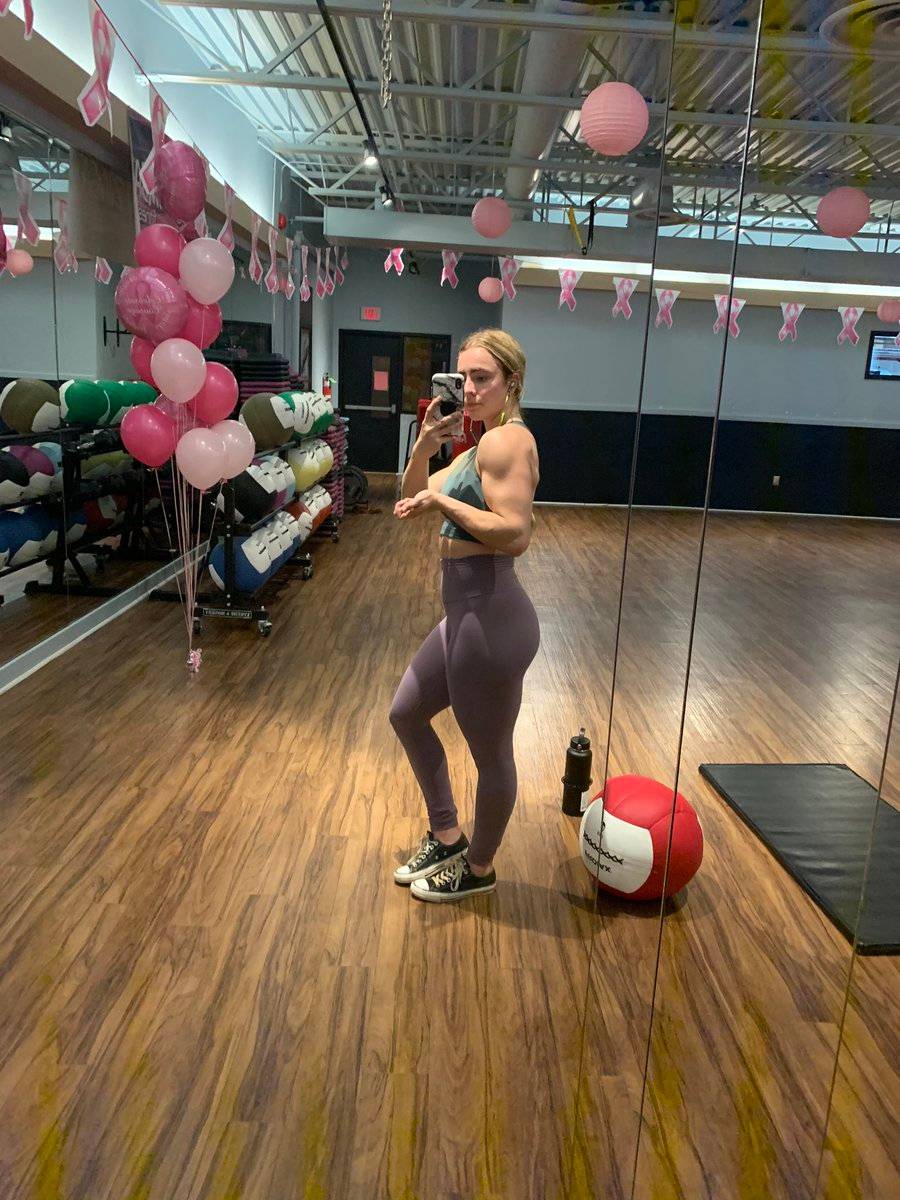 Toned Biceps | Scrolller