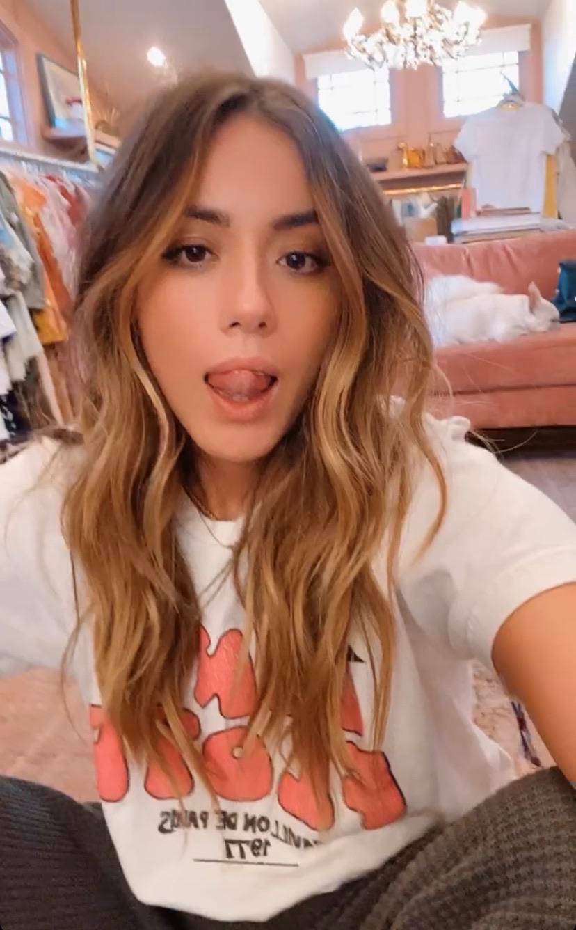 Tongue Out Scrolller