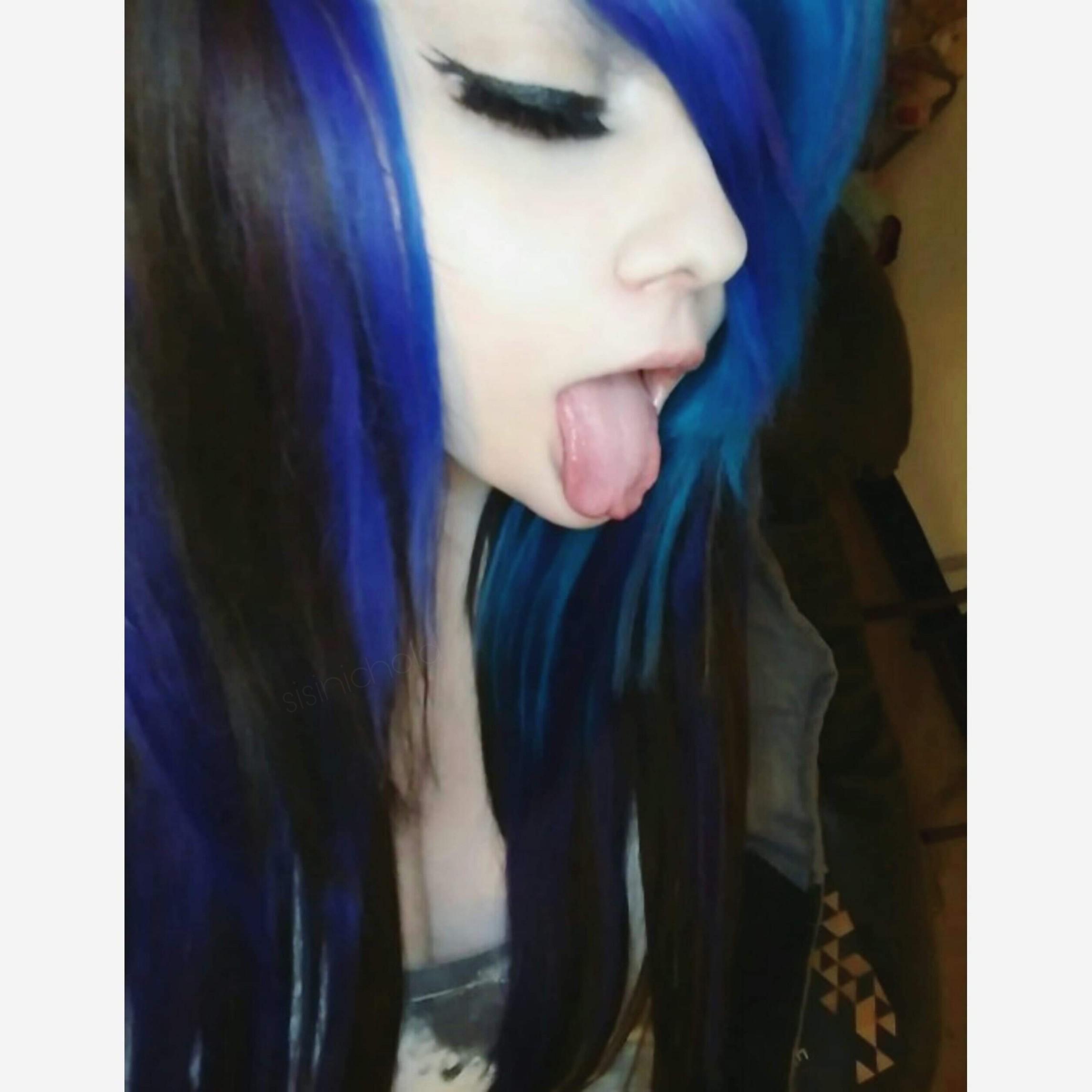 Tongue out emo girl, thoughts? | Scrolller