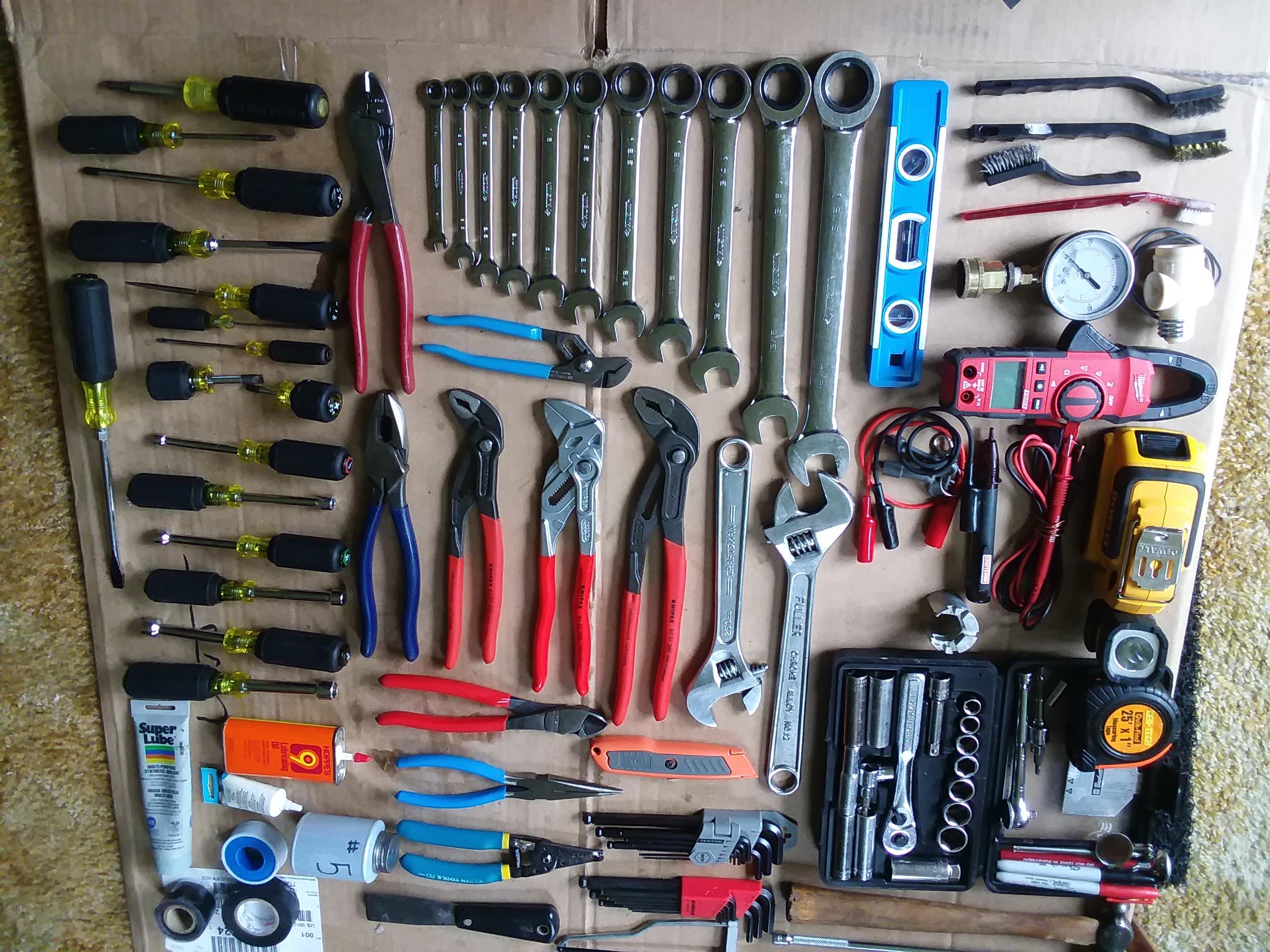 Tool bag dump | Scrolller