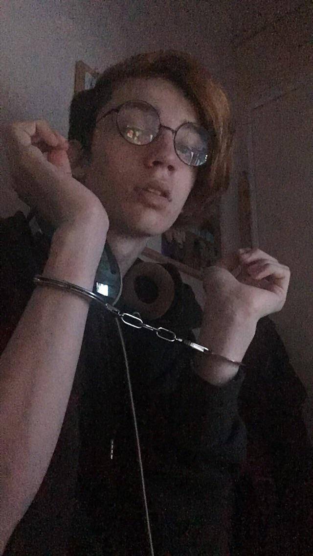 “Touch me in the dark with my chains on” | Scrolller