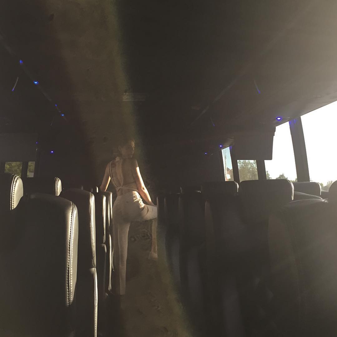 Tour bus | Scrolller