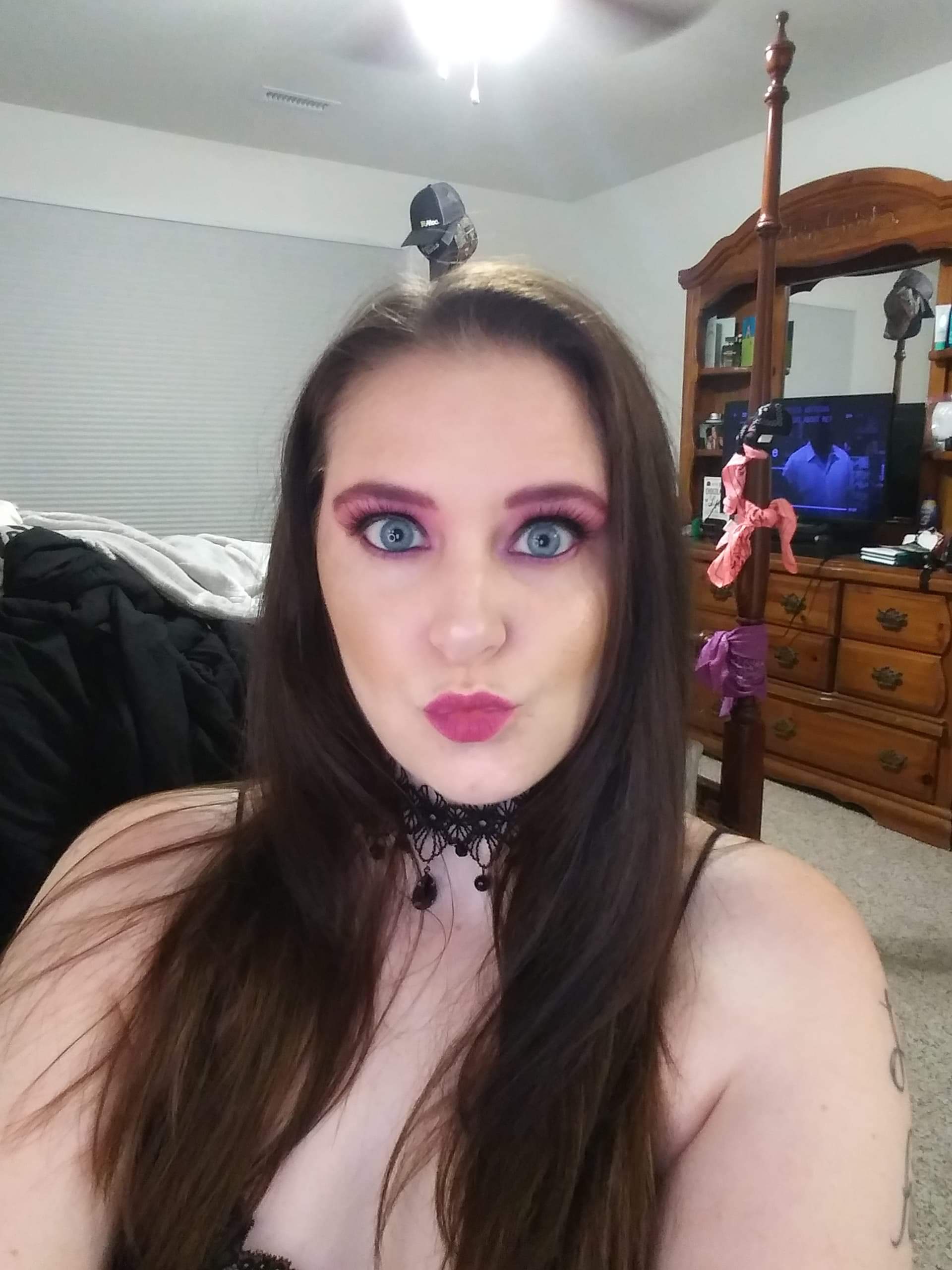 Tried out a new look 💜 (F/30) | Scrolller