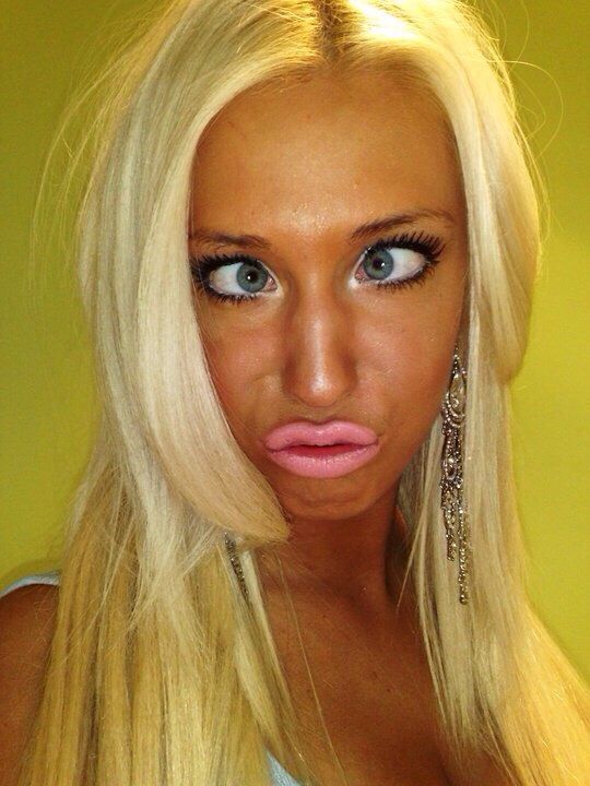 Trying to look pretty | Scrolller