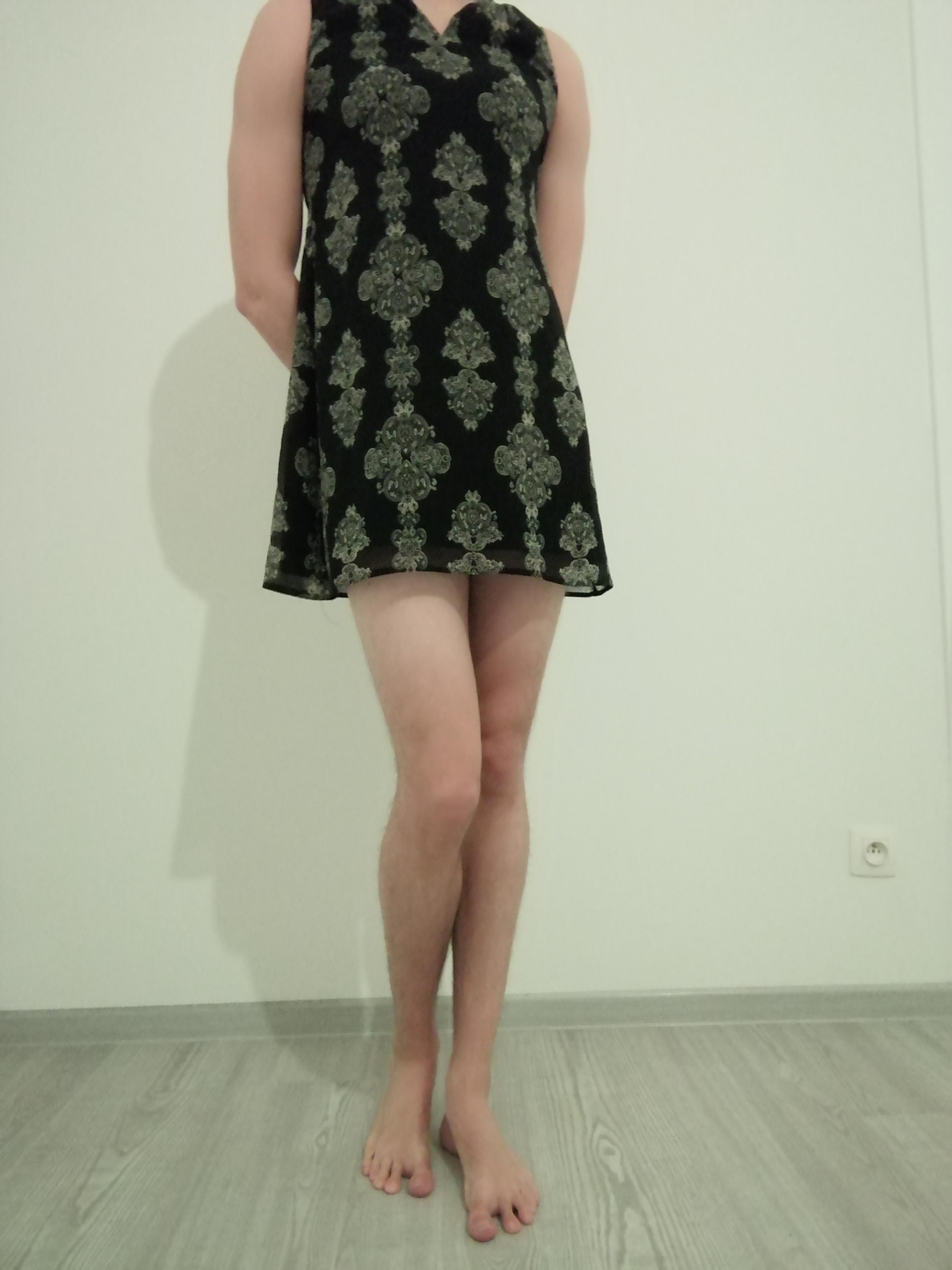 Trying to pose | Scrolller