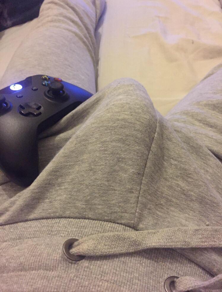 Tug on my joystick 🍆 | Scrolller