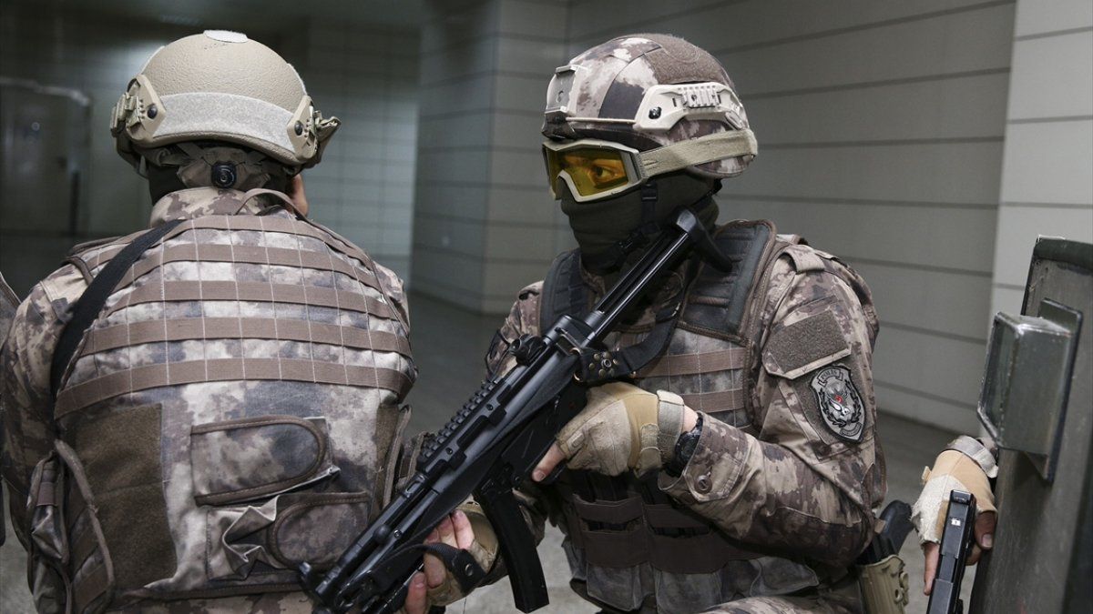 Turkish police special operations [1200x675] | Scrolller