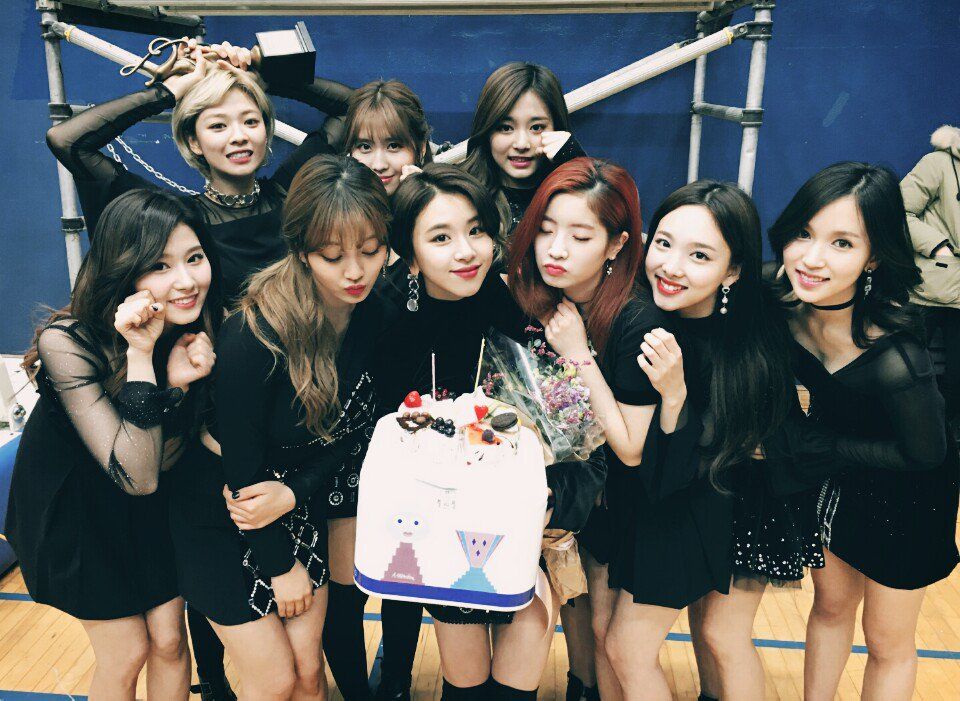 TWICE | Scrolller