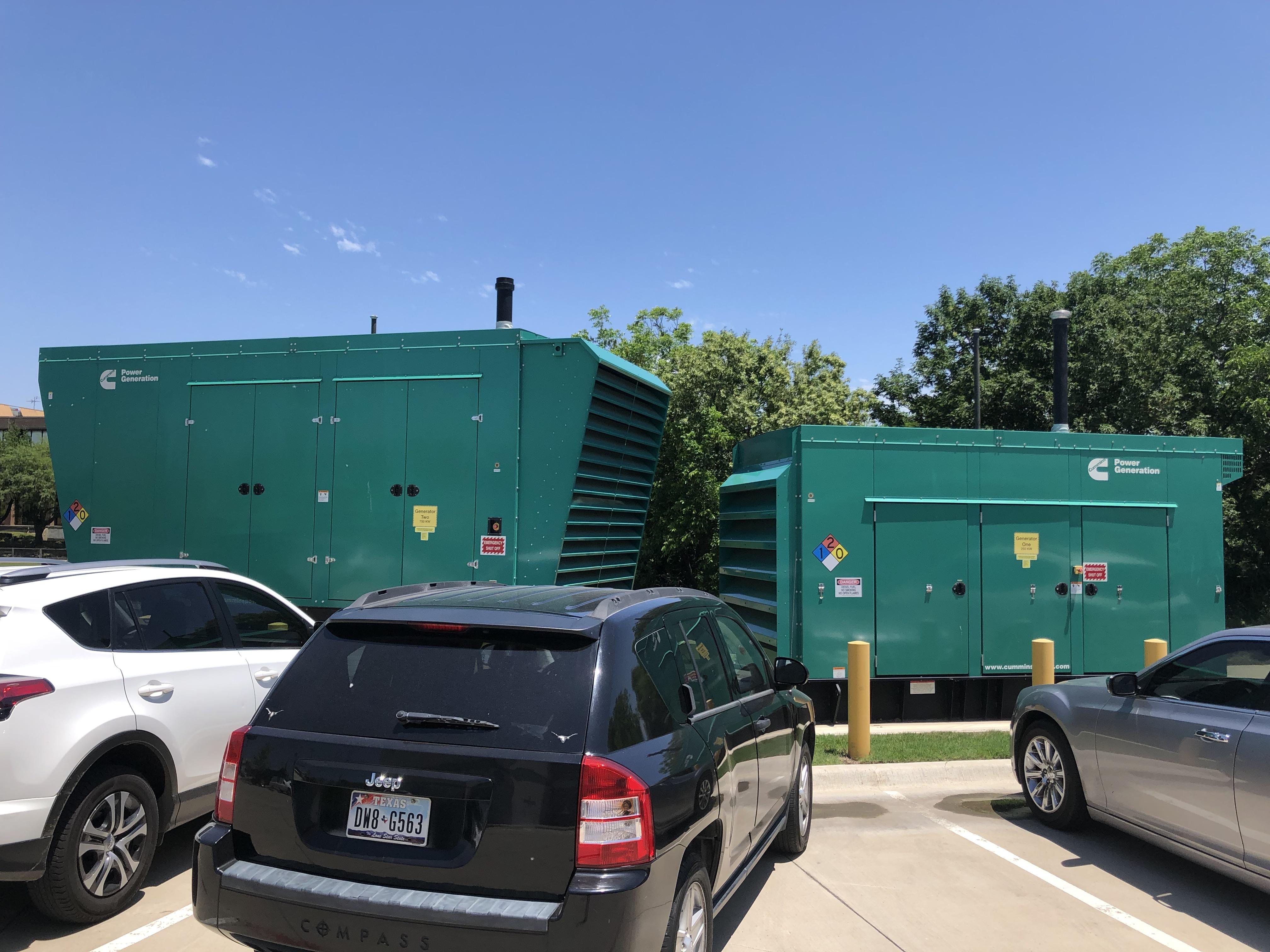 Twin Cummins | Scrolller