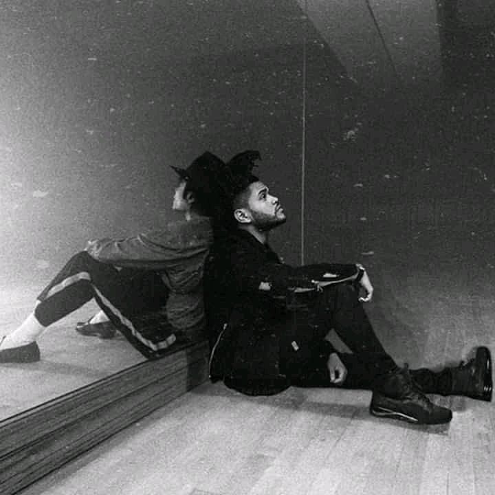 Two Kings. X'O. | Scrolller