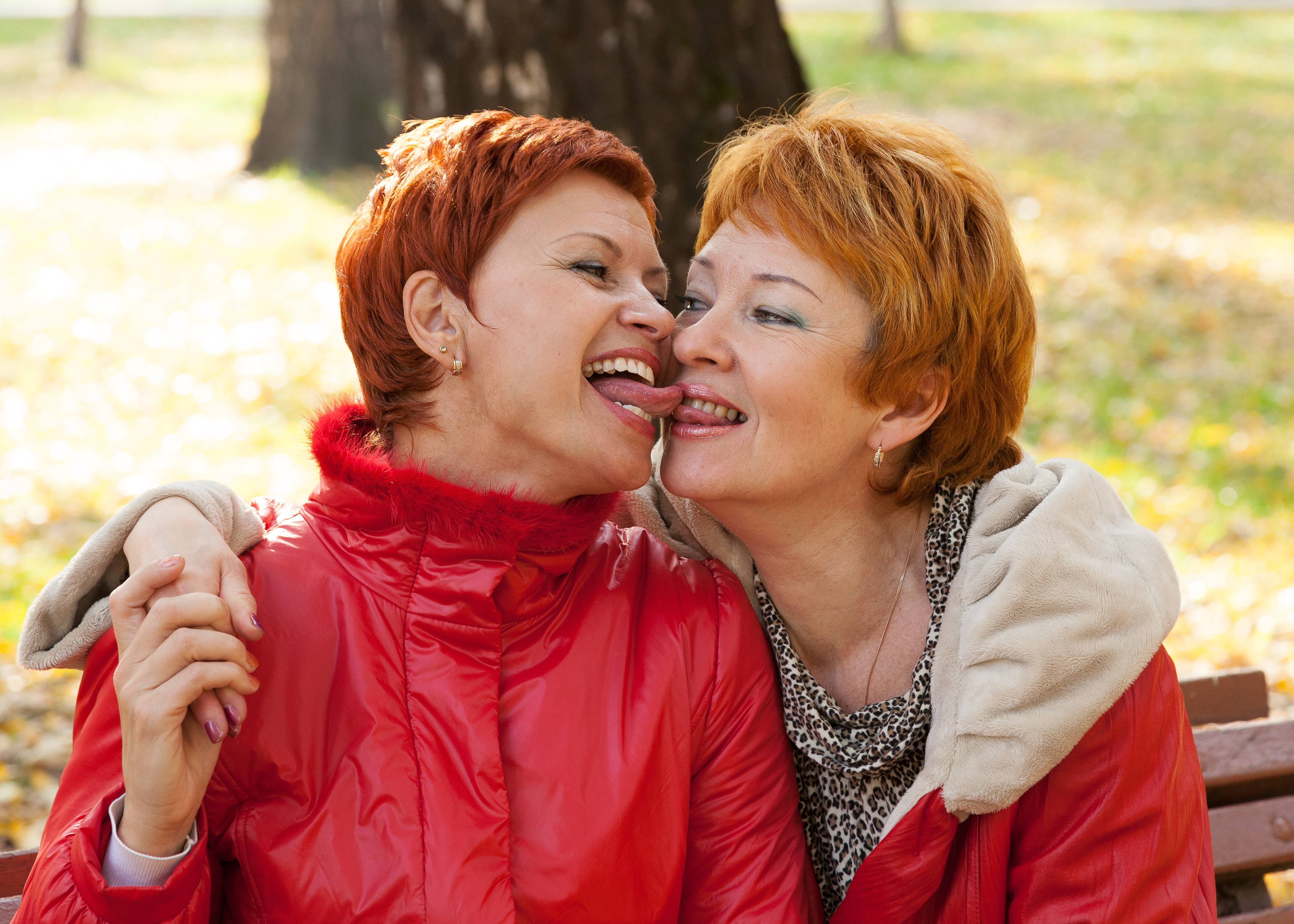 Two redheads, two tongues | Scrolller