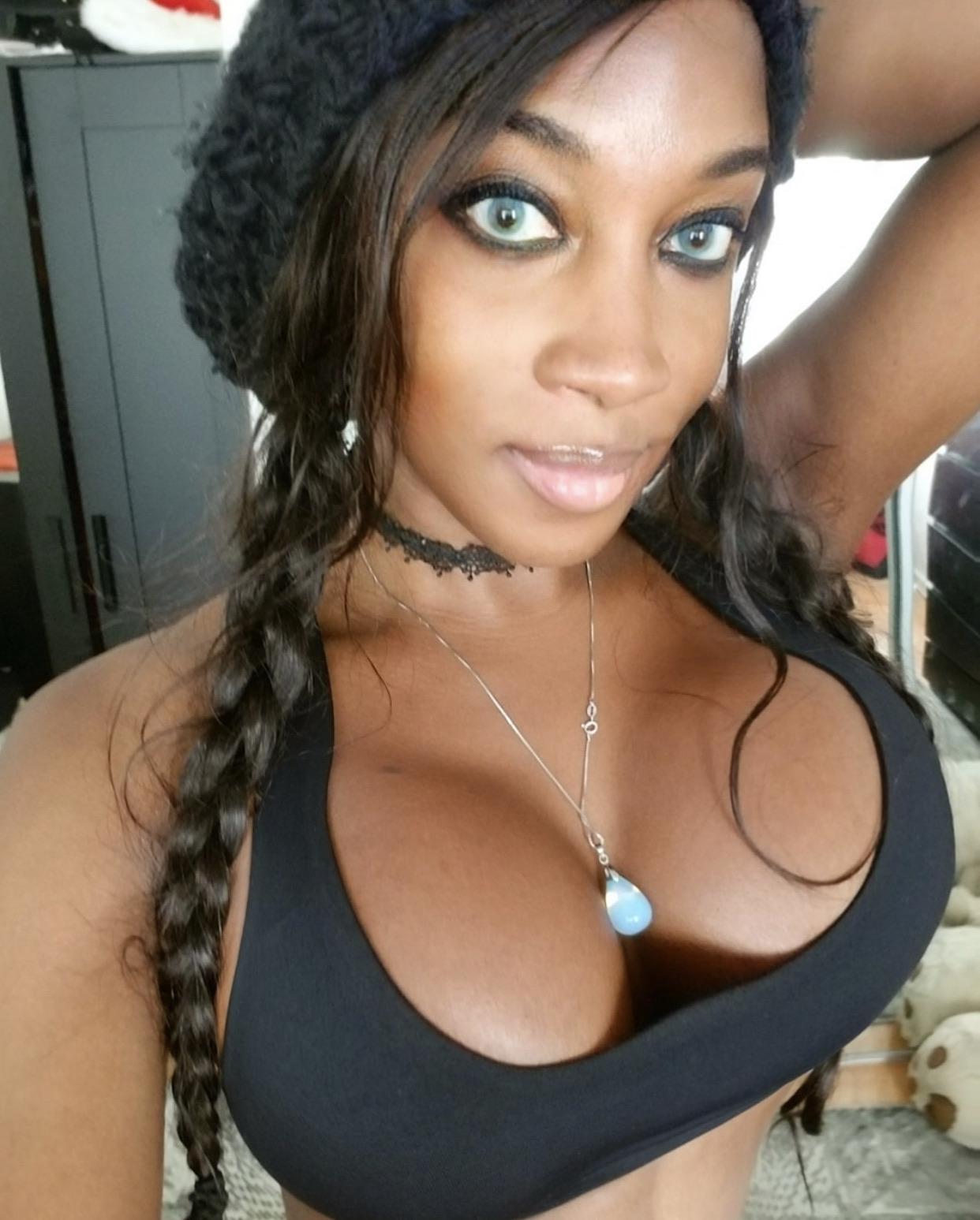 Tyffanee_smith on Insta | Scrolller