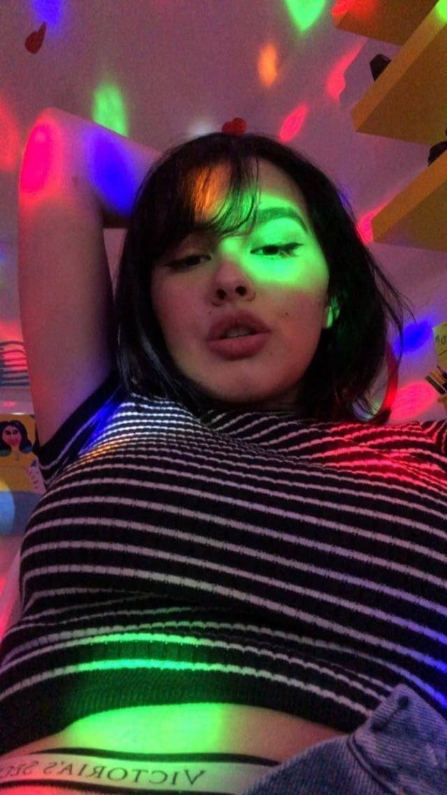 Unbuttoned Instagram | Scrolller