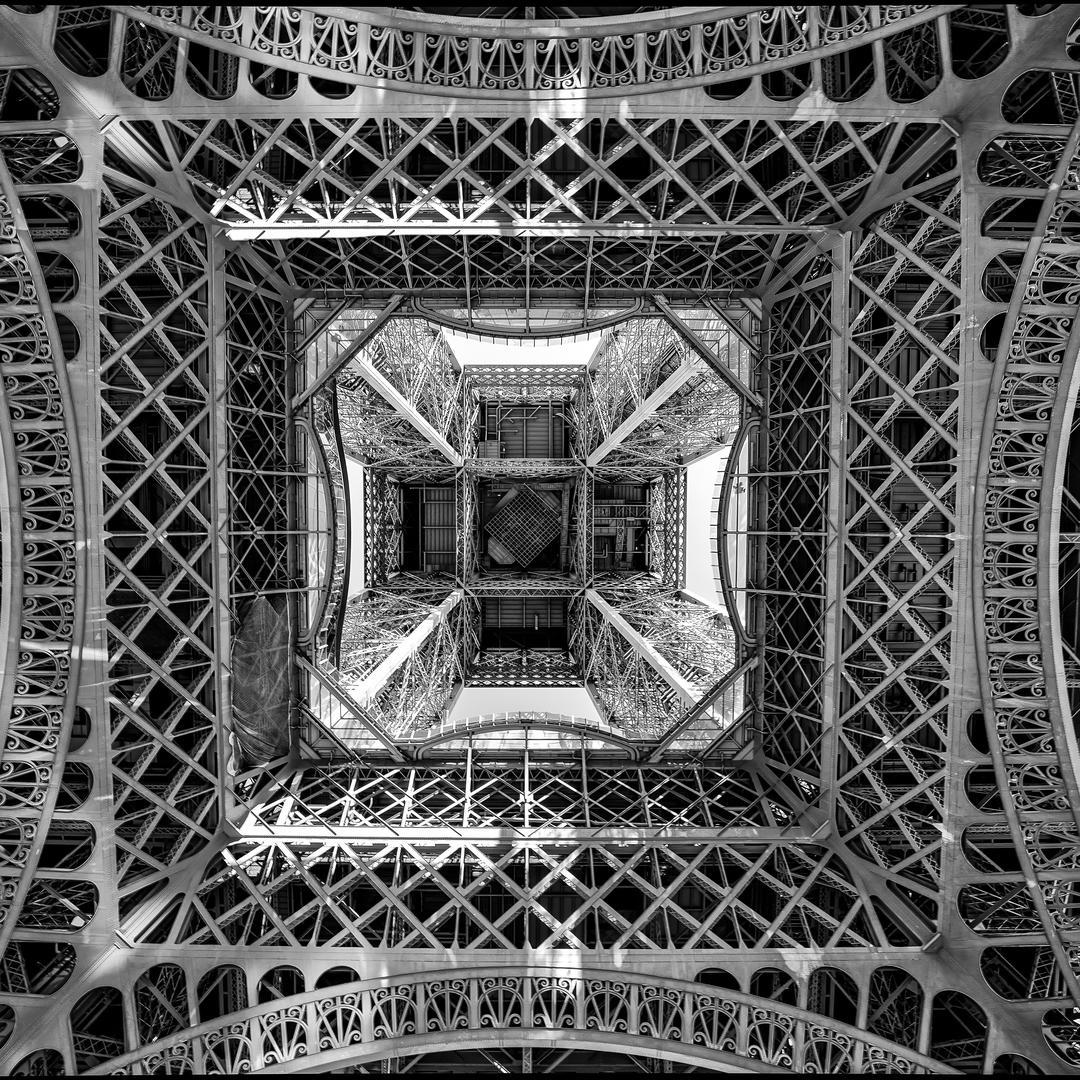 Upskirt of Eiffel Tower | Scrolller