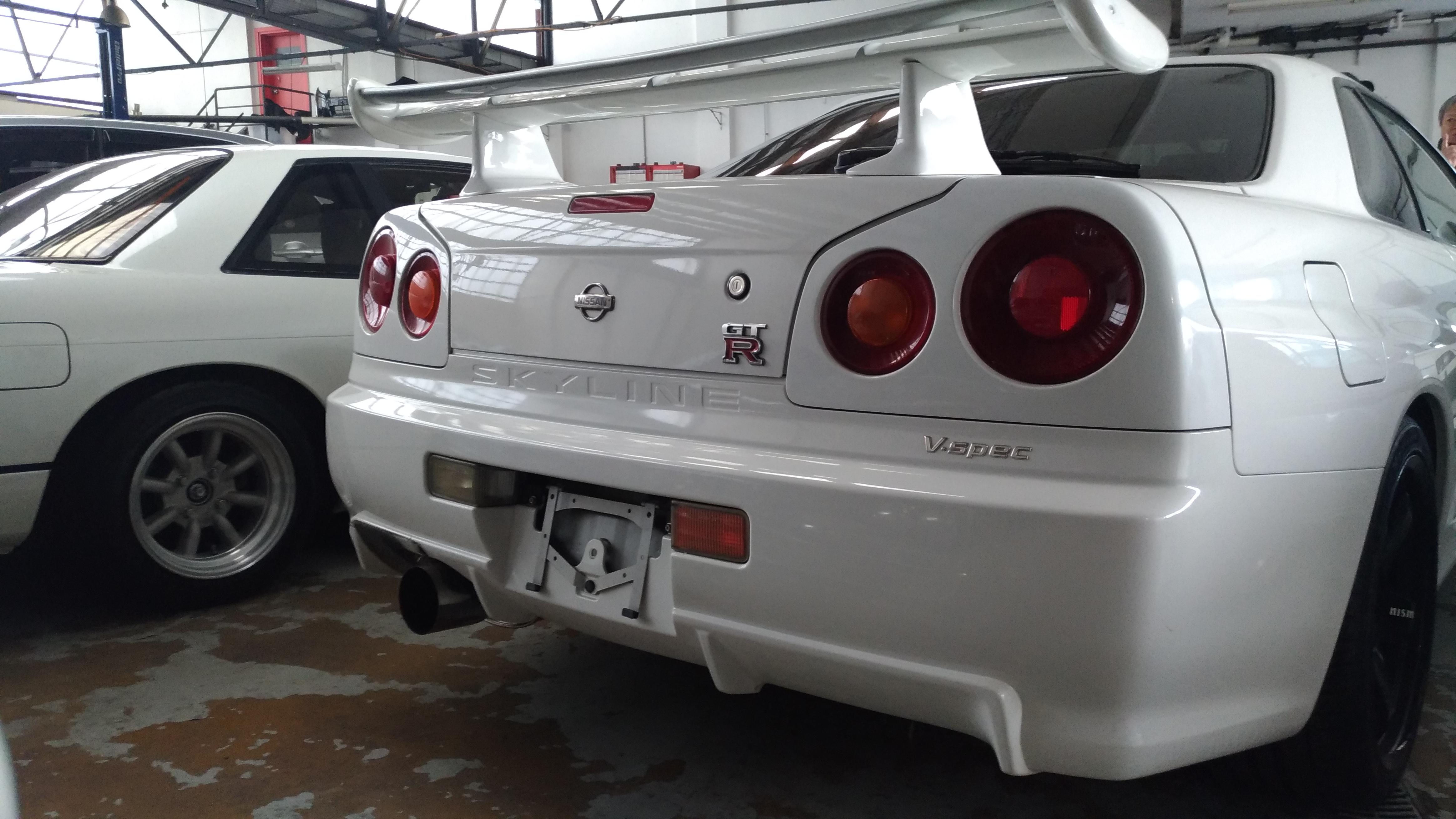 V-Spec R34 | Scrolller