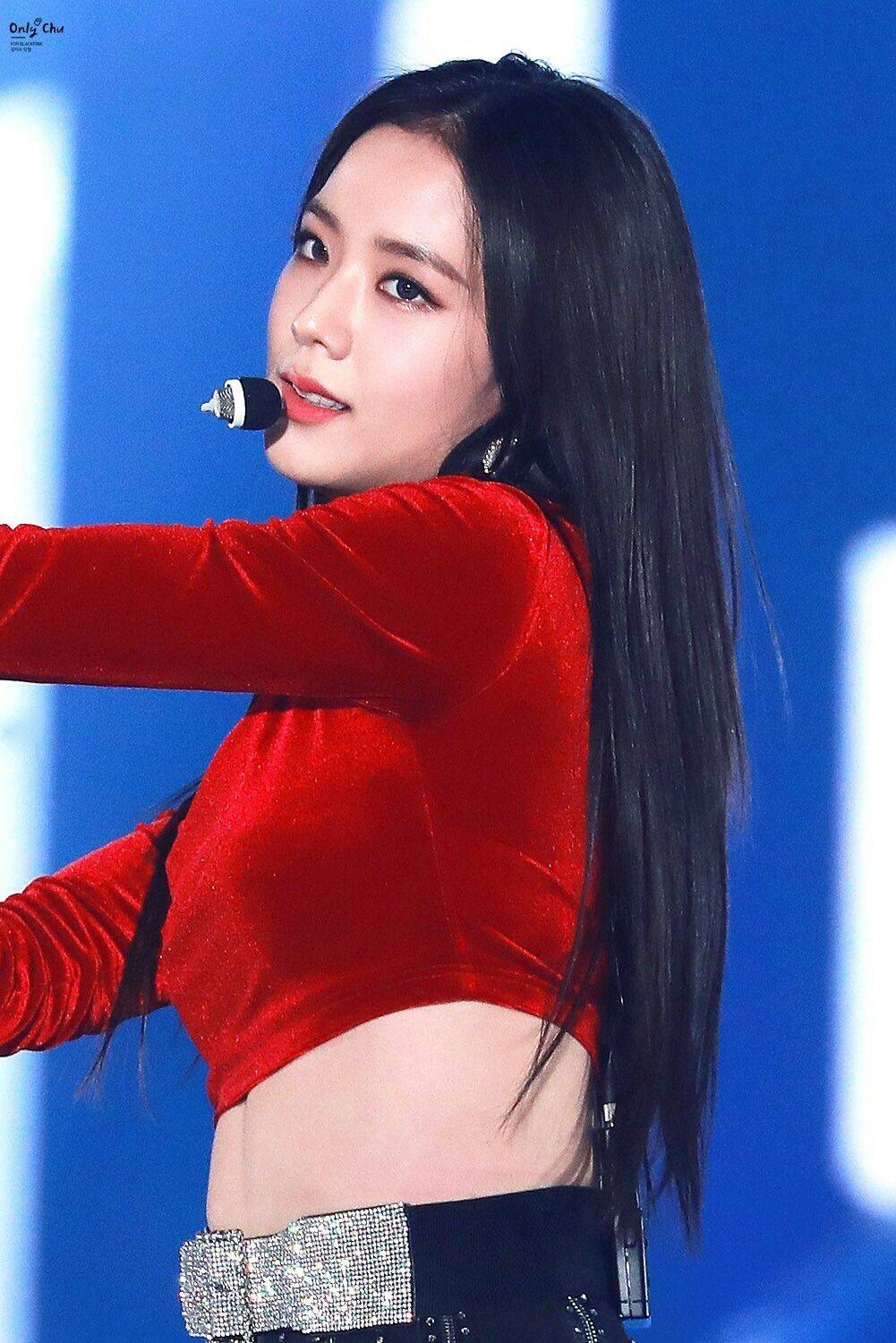 Velvety Jisoo | Scrolller
