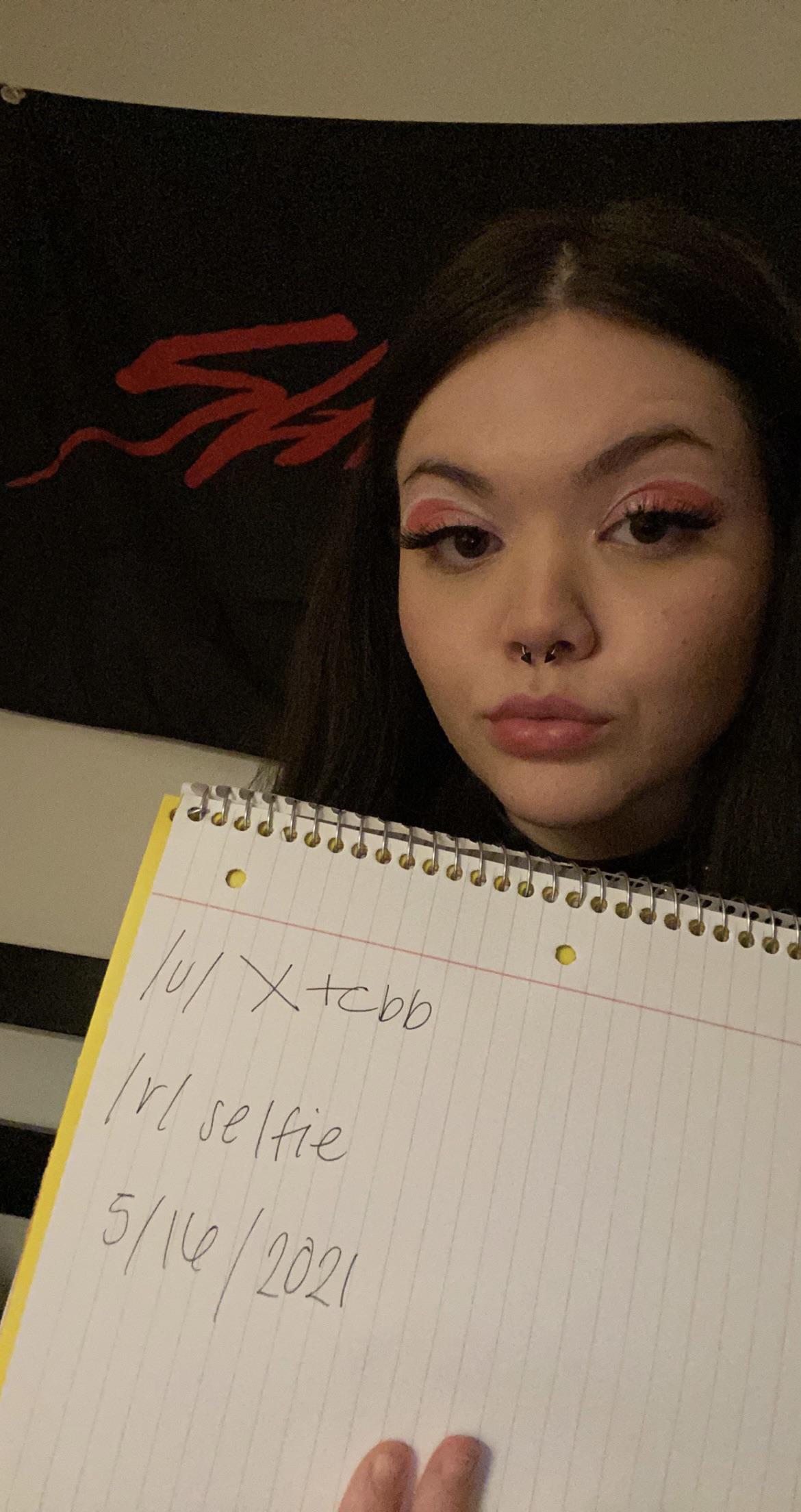 Verification (over 18) | Scrolller