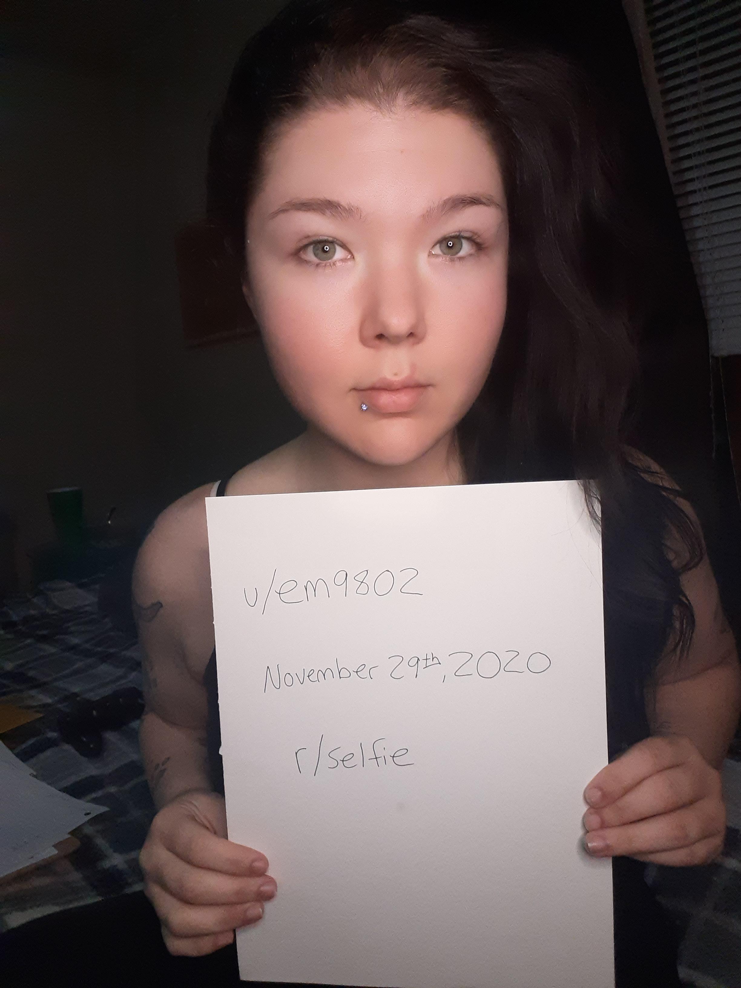 Verification Post! 28 Female. Heyyyy | Scrolller
