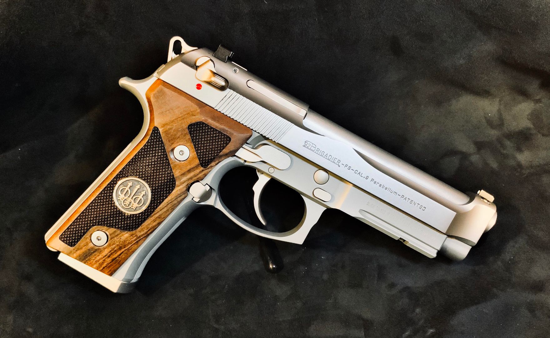 Vertec Brigadier | Scrolller