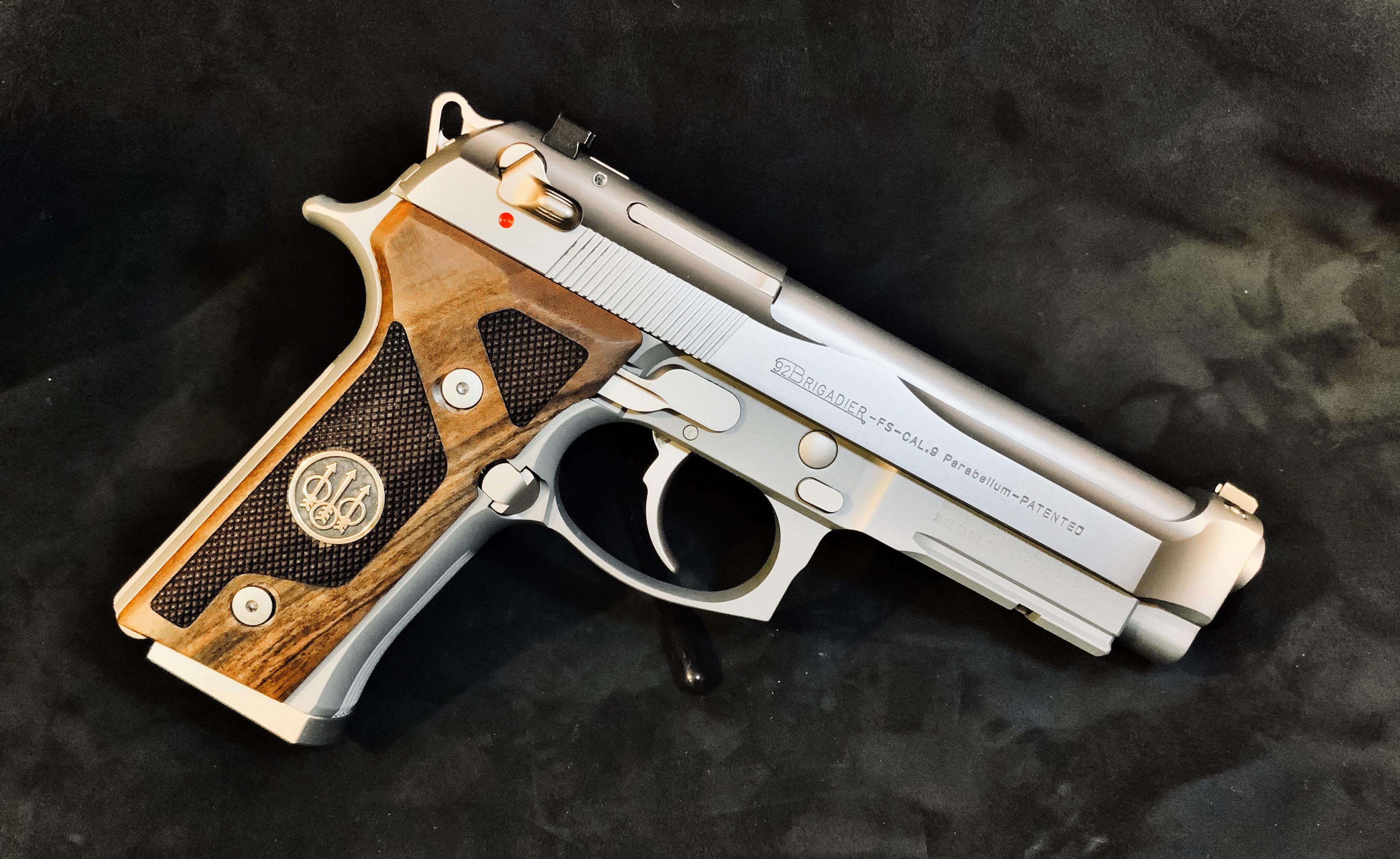 Vertec Brigadier | Scrolller