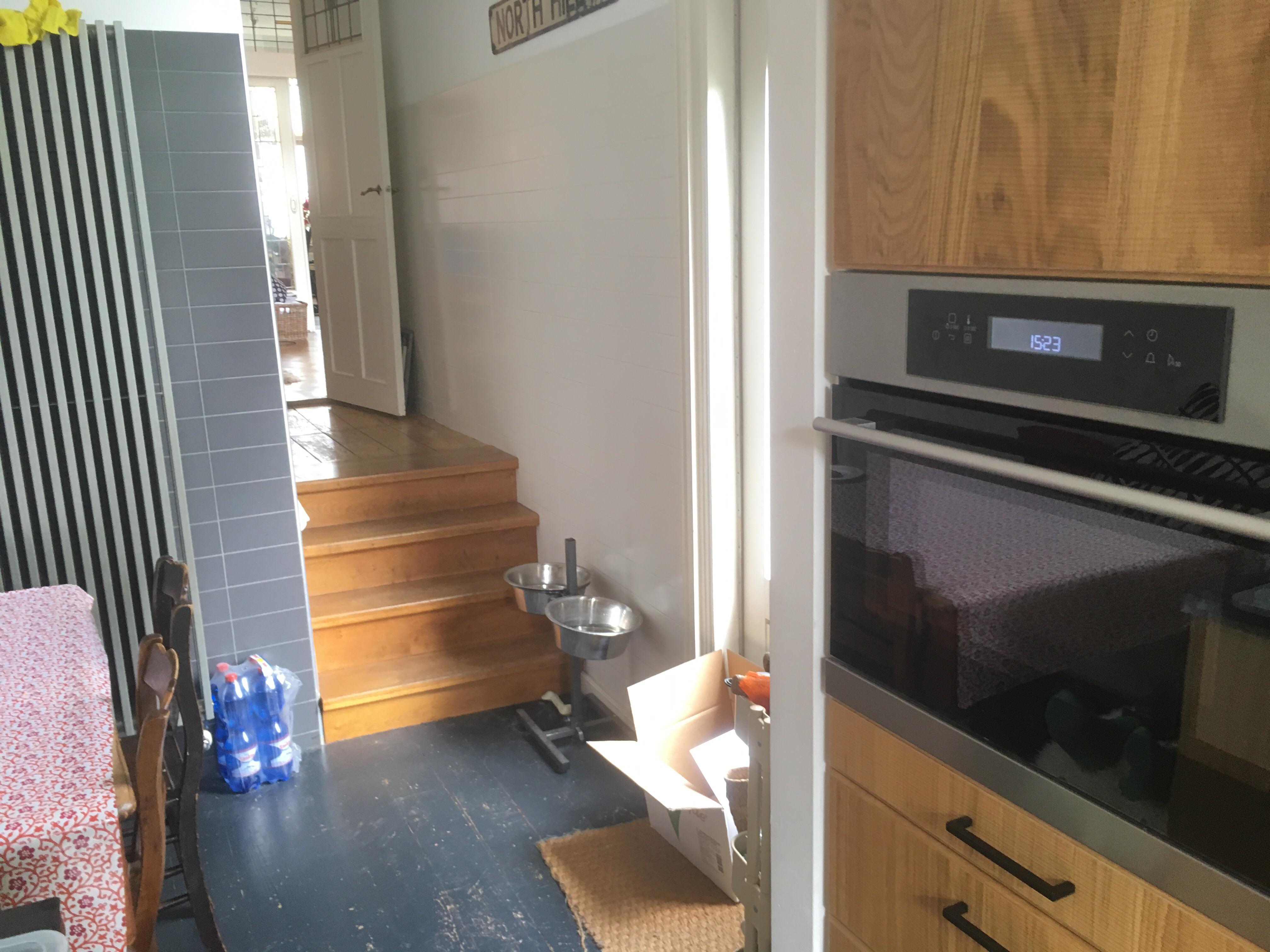 Very Sneaky Feet | Scrolller