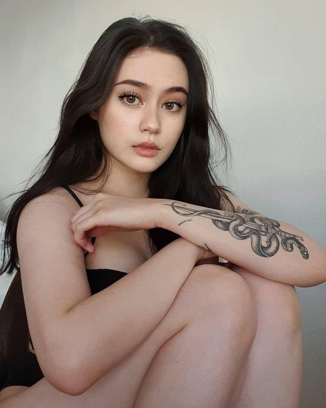 Vietnamese x German | Scrolller