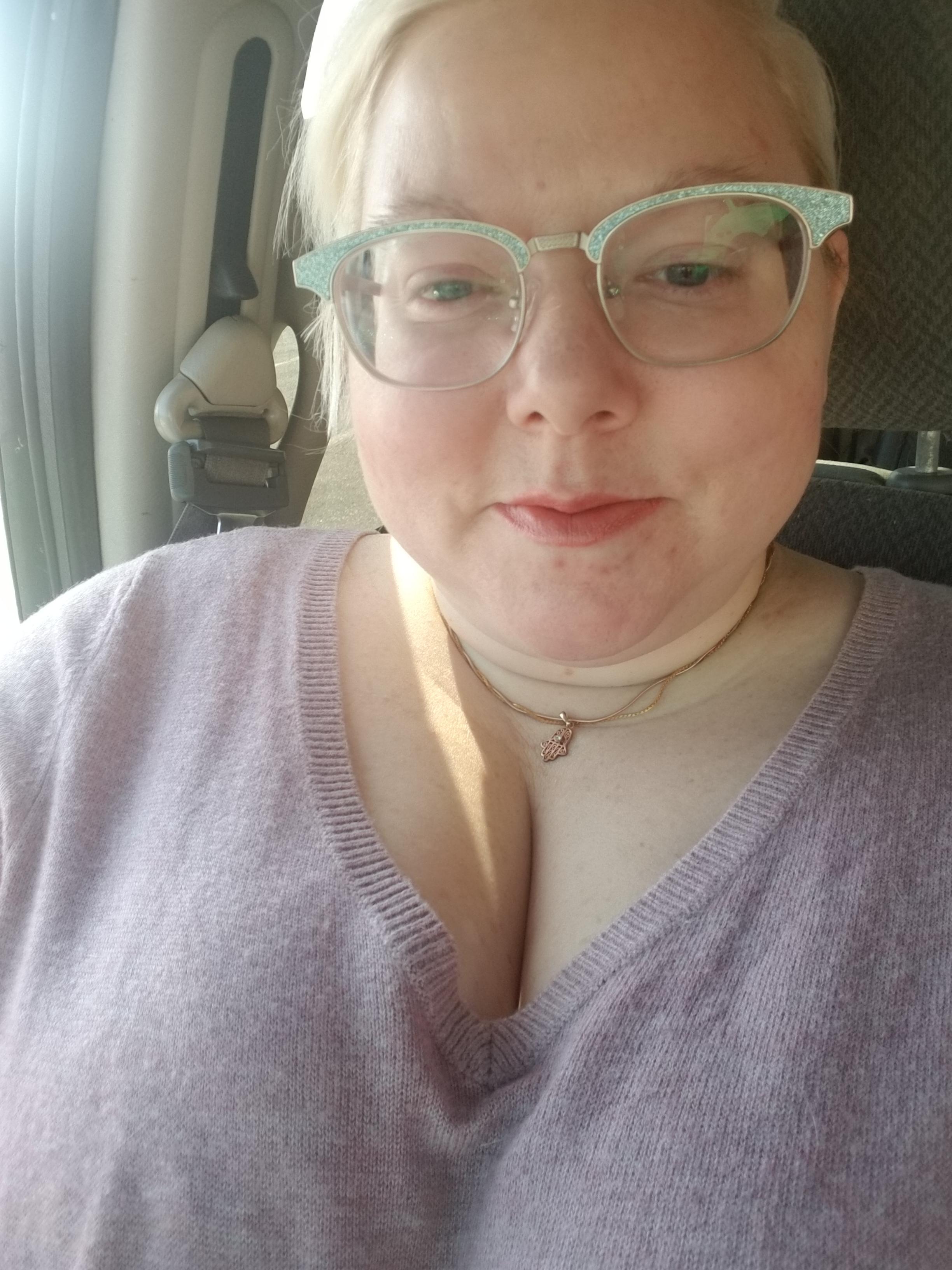 Waiting at the hardware store | Scrolller