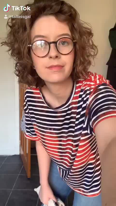 Wanna see a magic trick? | Scrolller