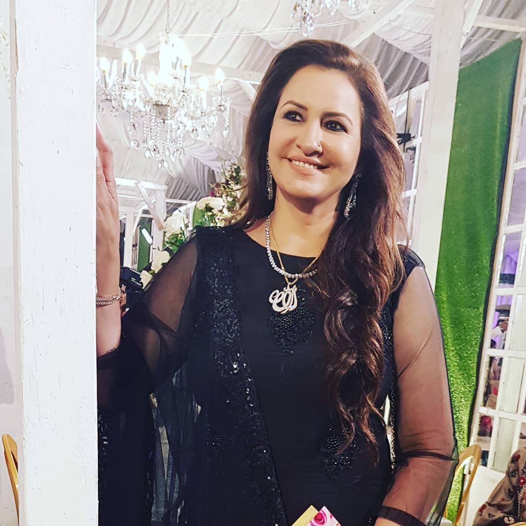 Want to feel aunty Saba Faisal before sliding it inside her | Scrolller