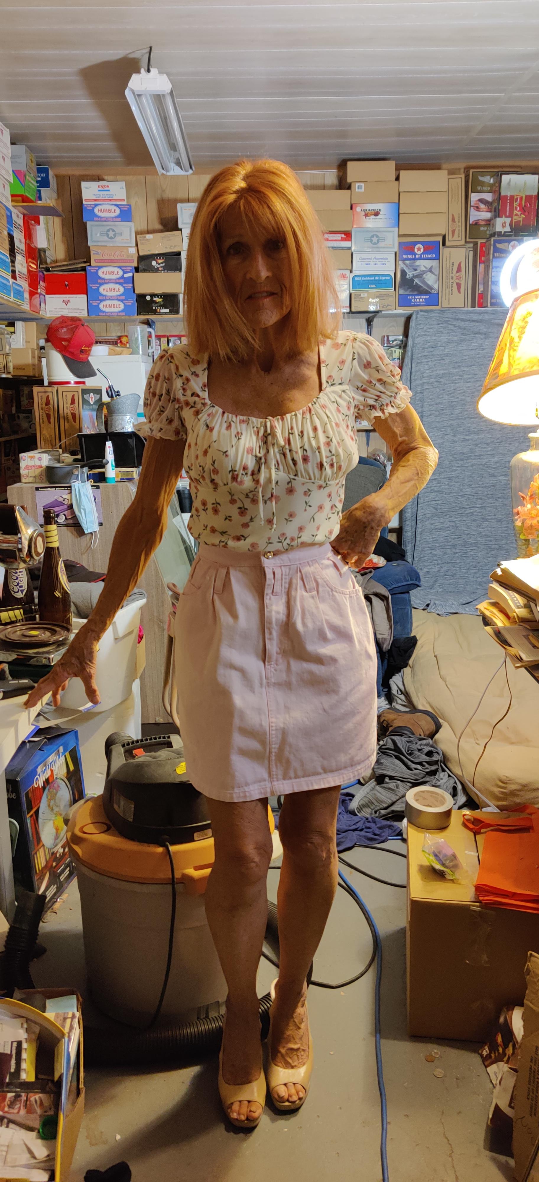 Want to see it all come off - https://www.pornhub.com/view_video.php?viewkey=ph5f681a4ecdcb5 ...