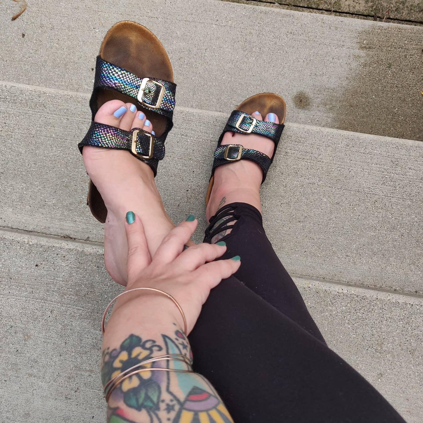 Warm summer daze. 💚💙 | Scrolller