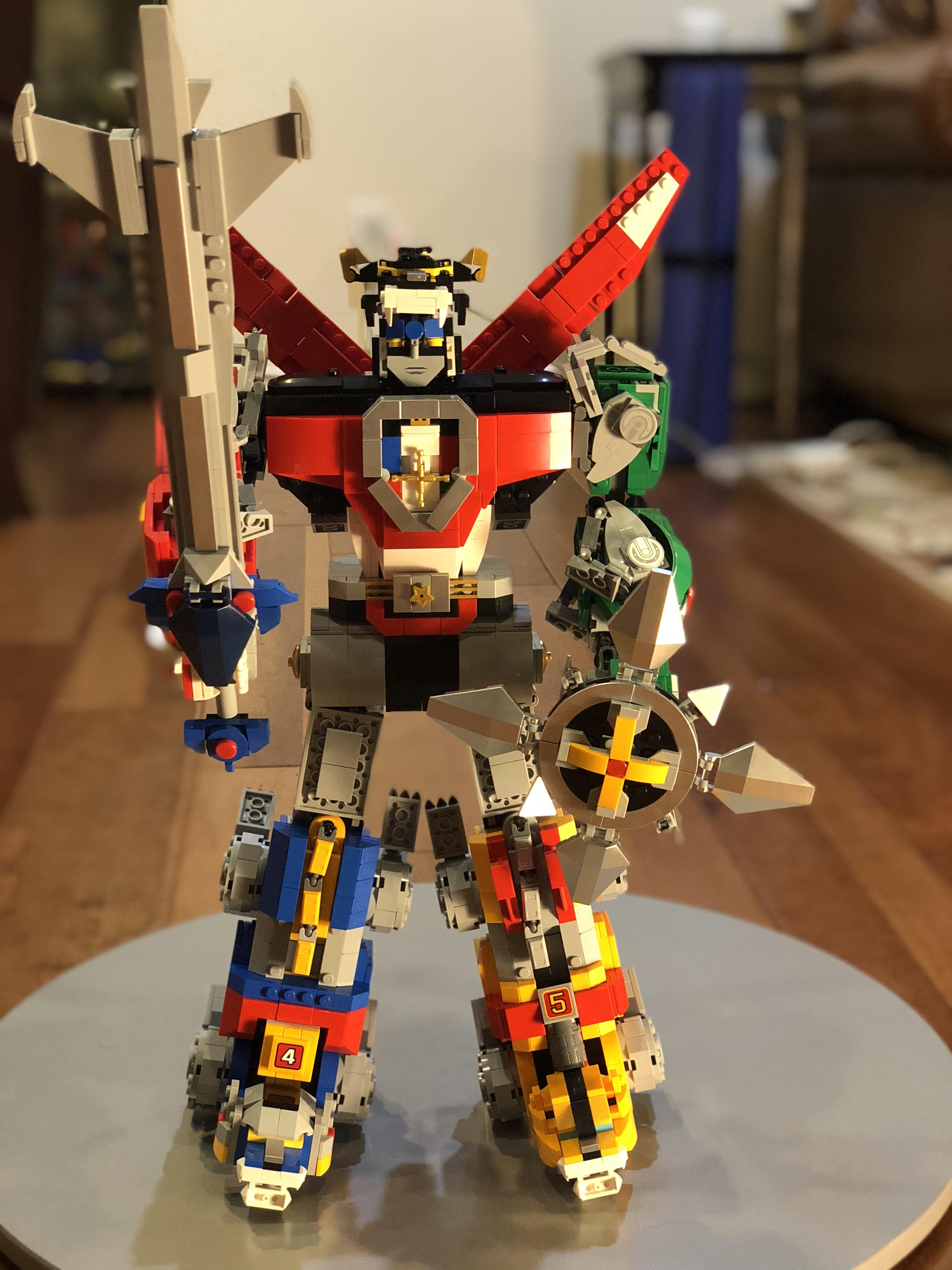 We formed Voltron! | Scrolller