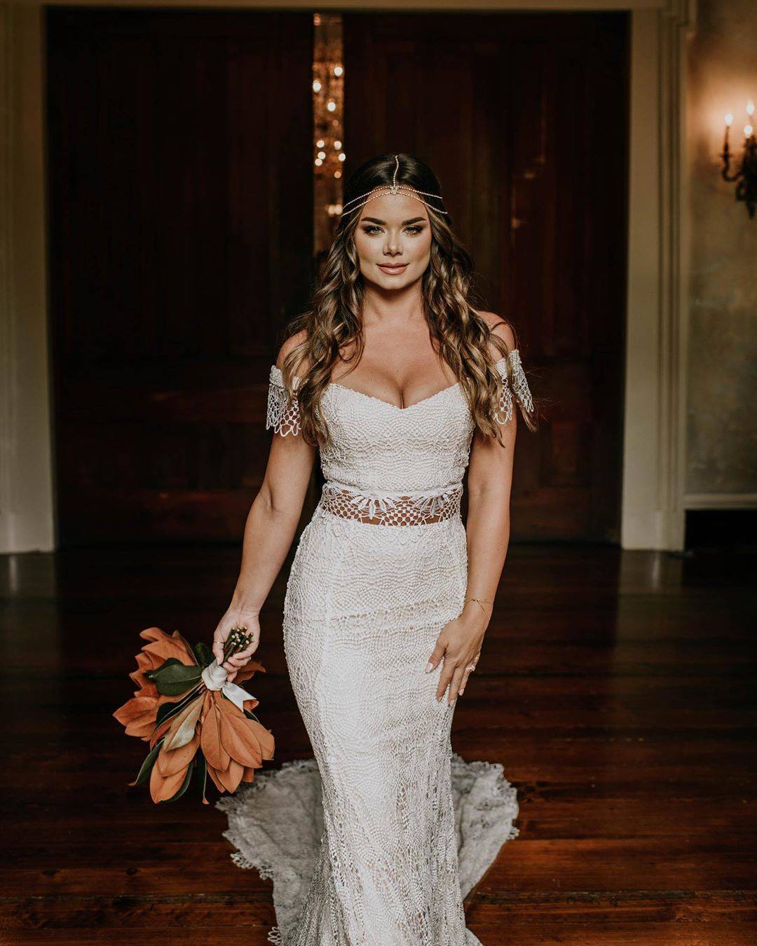 Wedding Dress | Scrolller