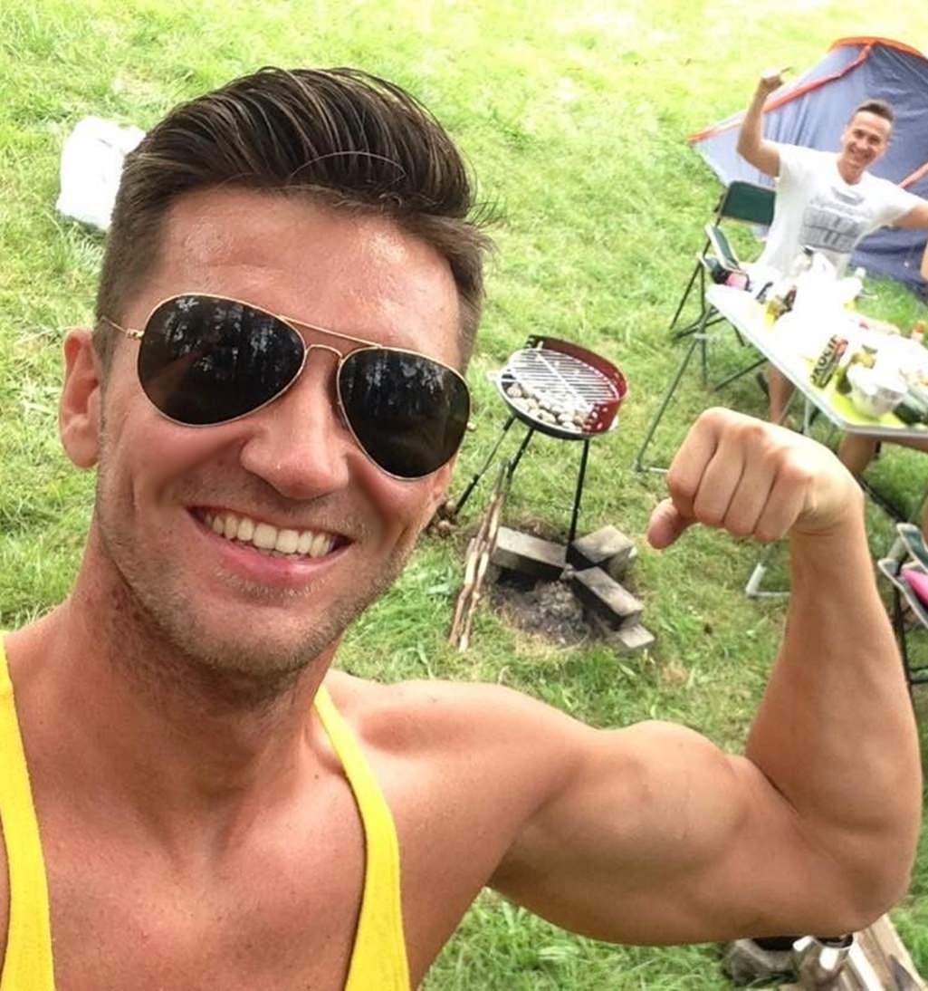 Weekend Camping | Scrolller