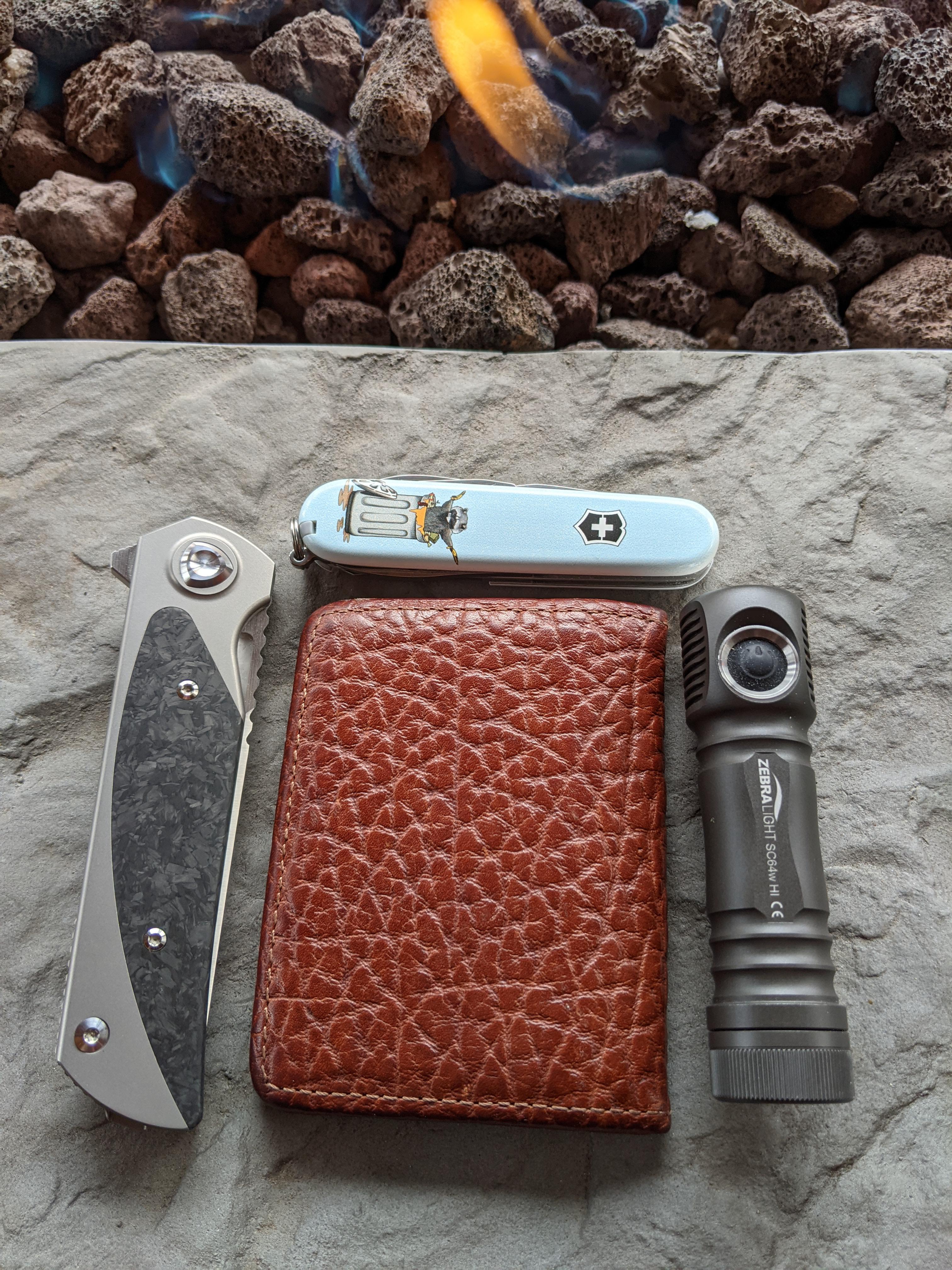 Weekend getaway pocket dump | Scrolller