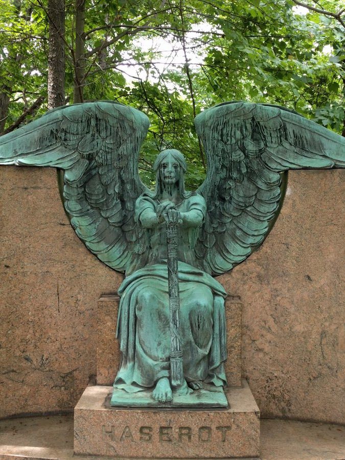 Weeping Angel | Scrolller