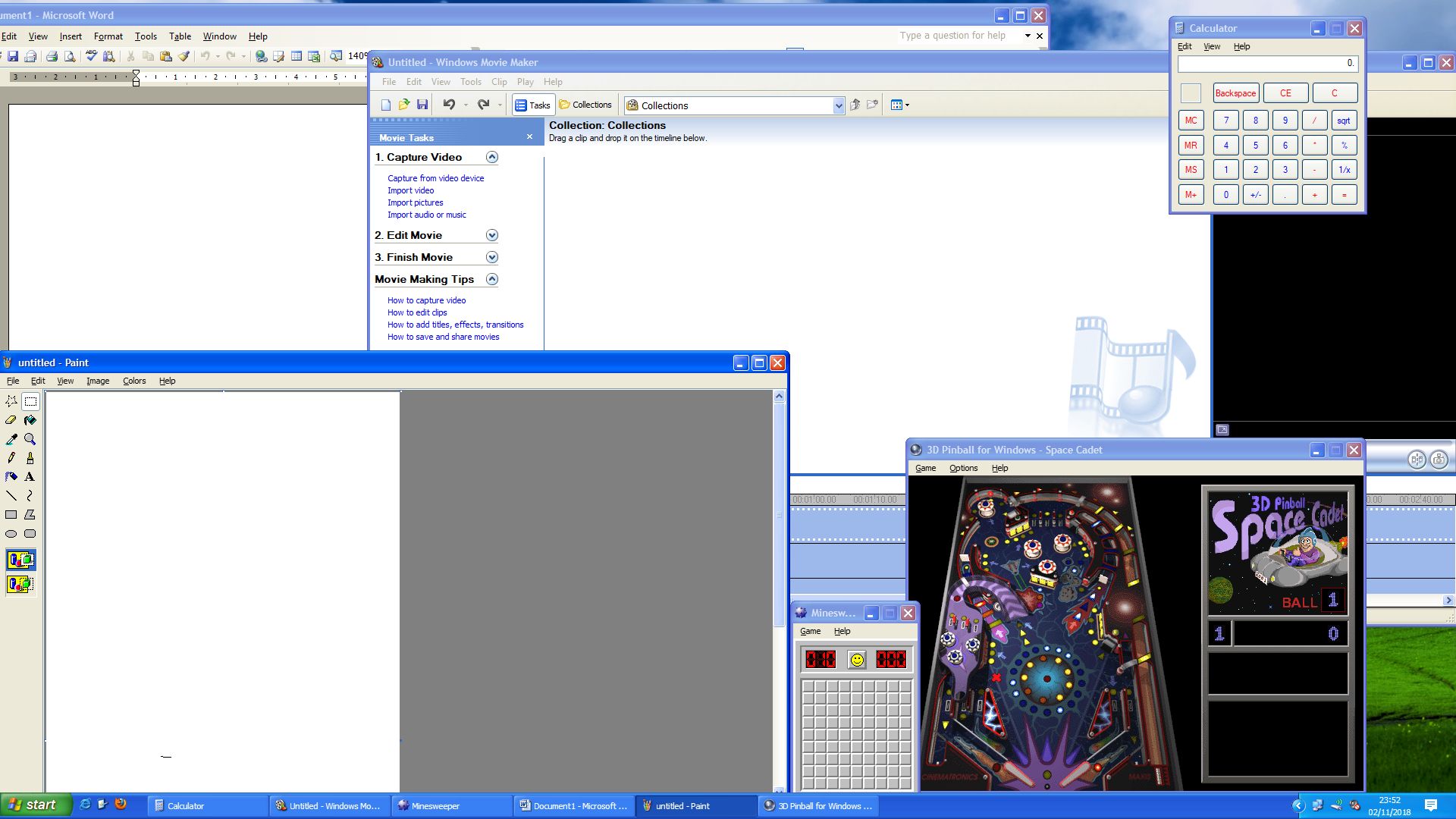 Welcome back Luna, complete with classic games and apps! (Windows 10 theme) | Scrolller