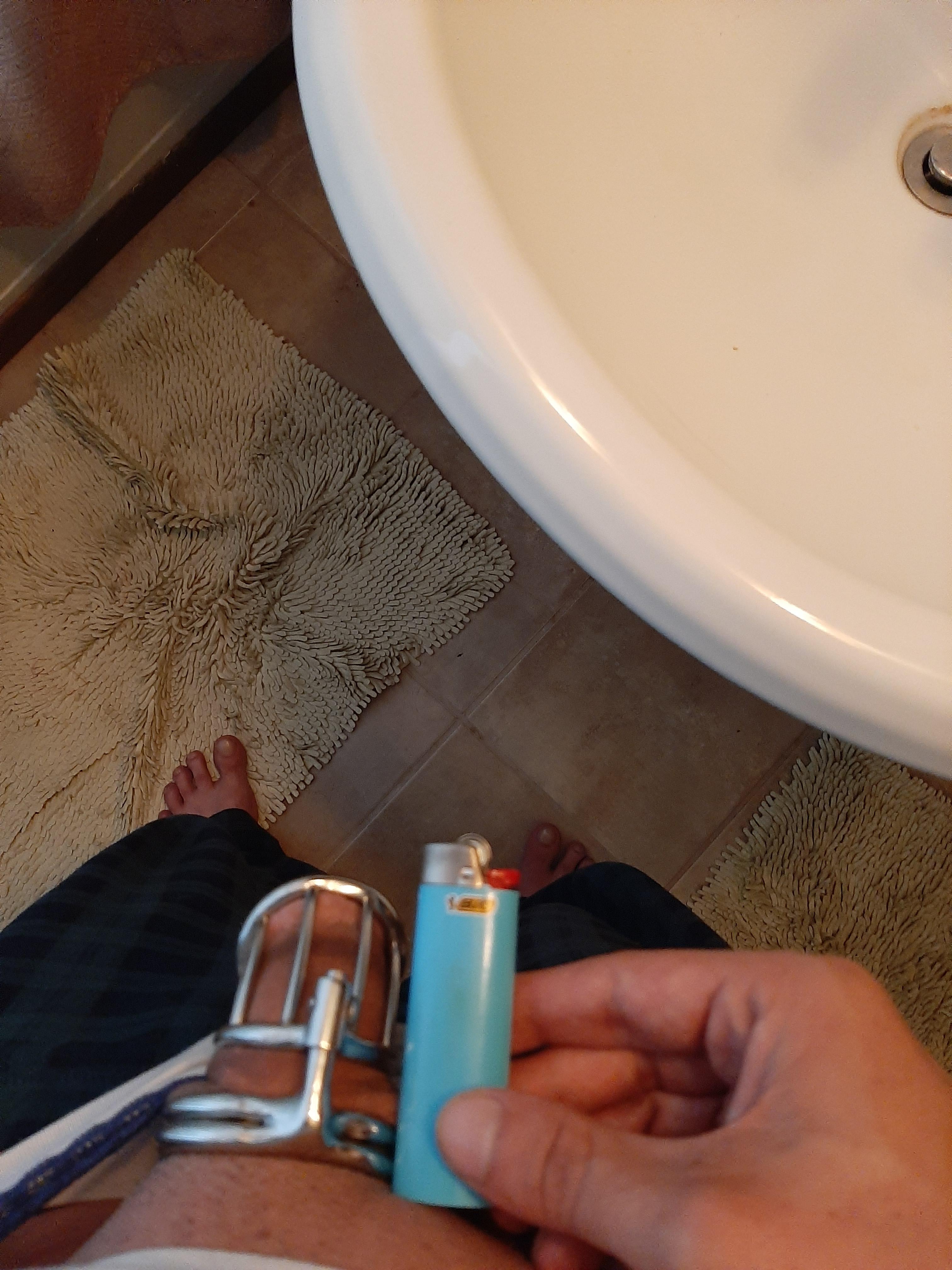 Well that's embarrassing | Scrolller