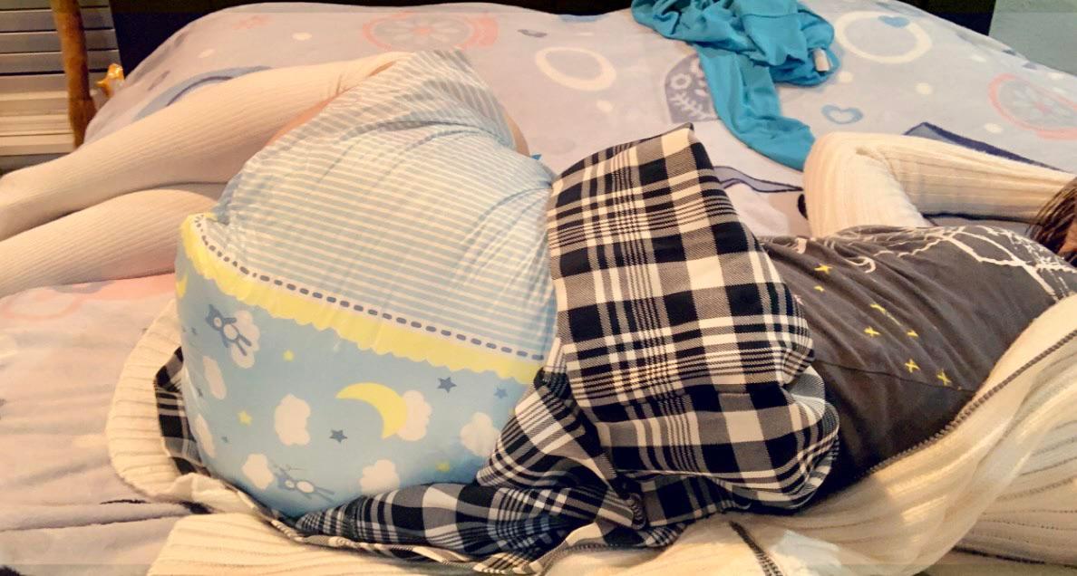 Well? This bottom isn’t going to pat itself. | Scrolller