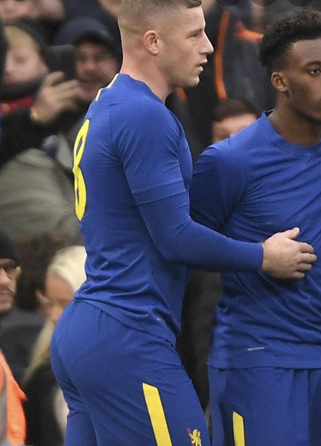 What a bubble butt on a slim lad | Scrolller