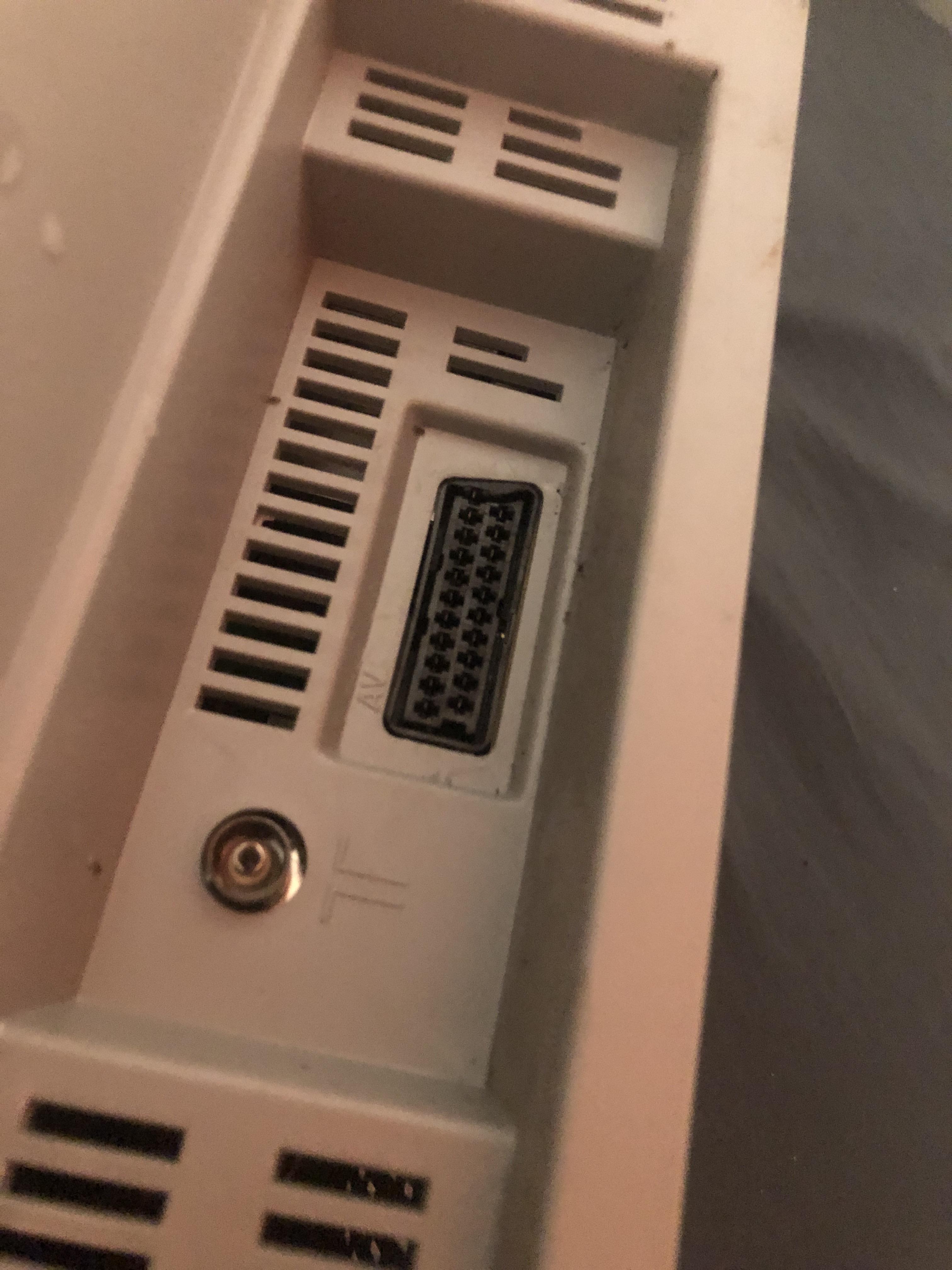 what cable is this? | Scrolller