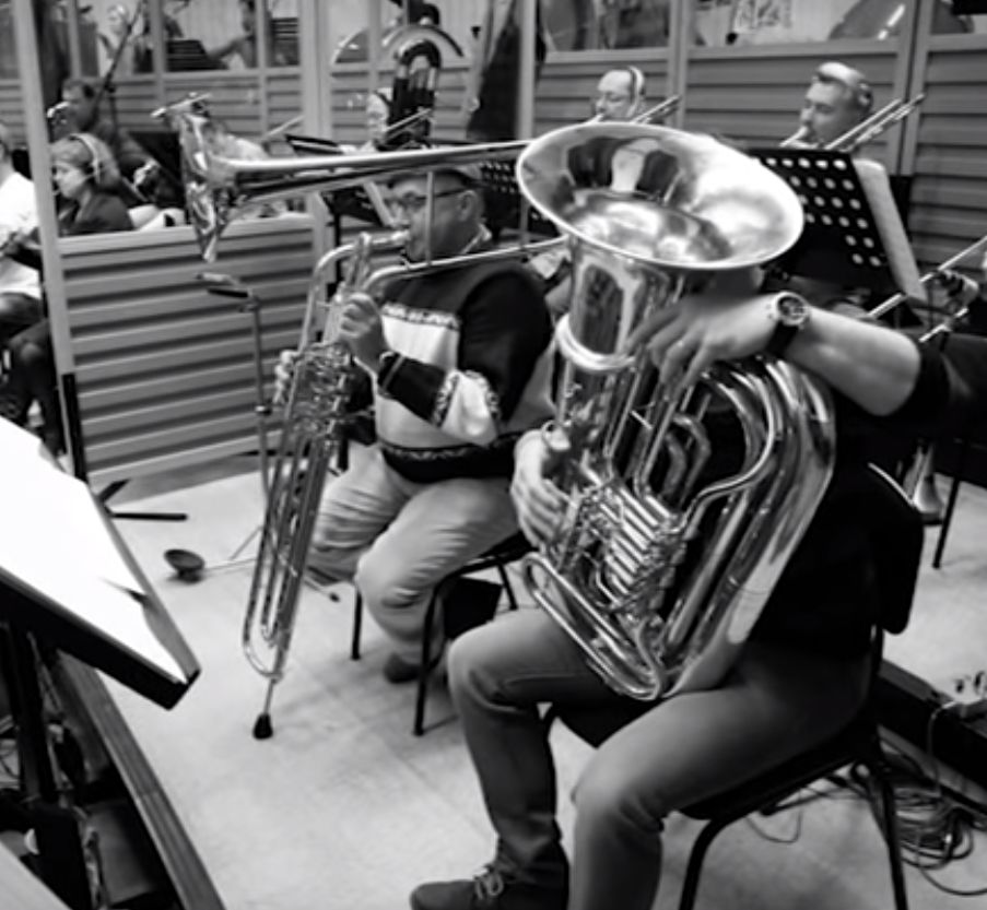 What is this instrument? (not the tuba) | Scrolller