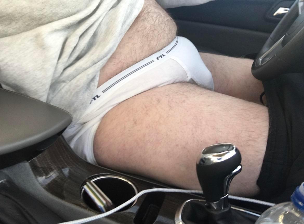 “What seems to be the problem, Officer?” | Scrolller