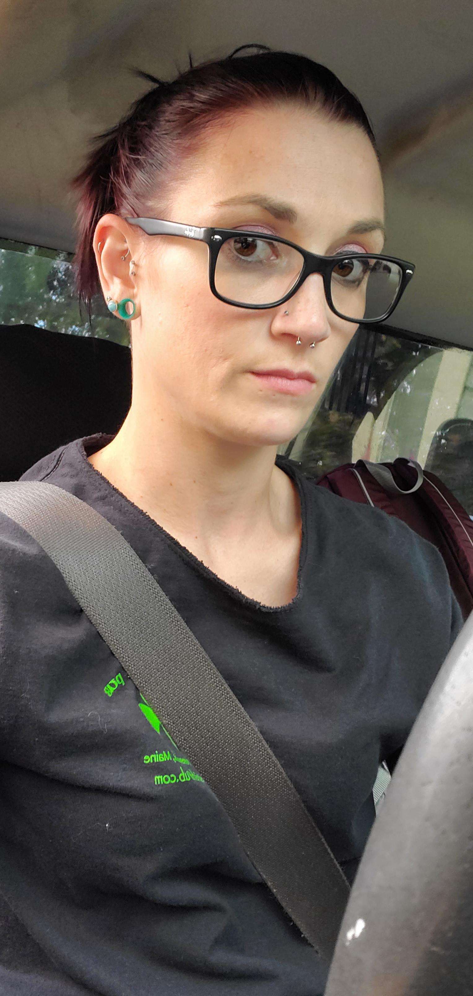 When 6,000 employees leave work at the same time every day you take selfies while sitting in ...