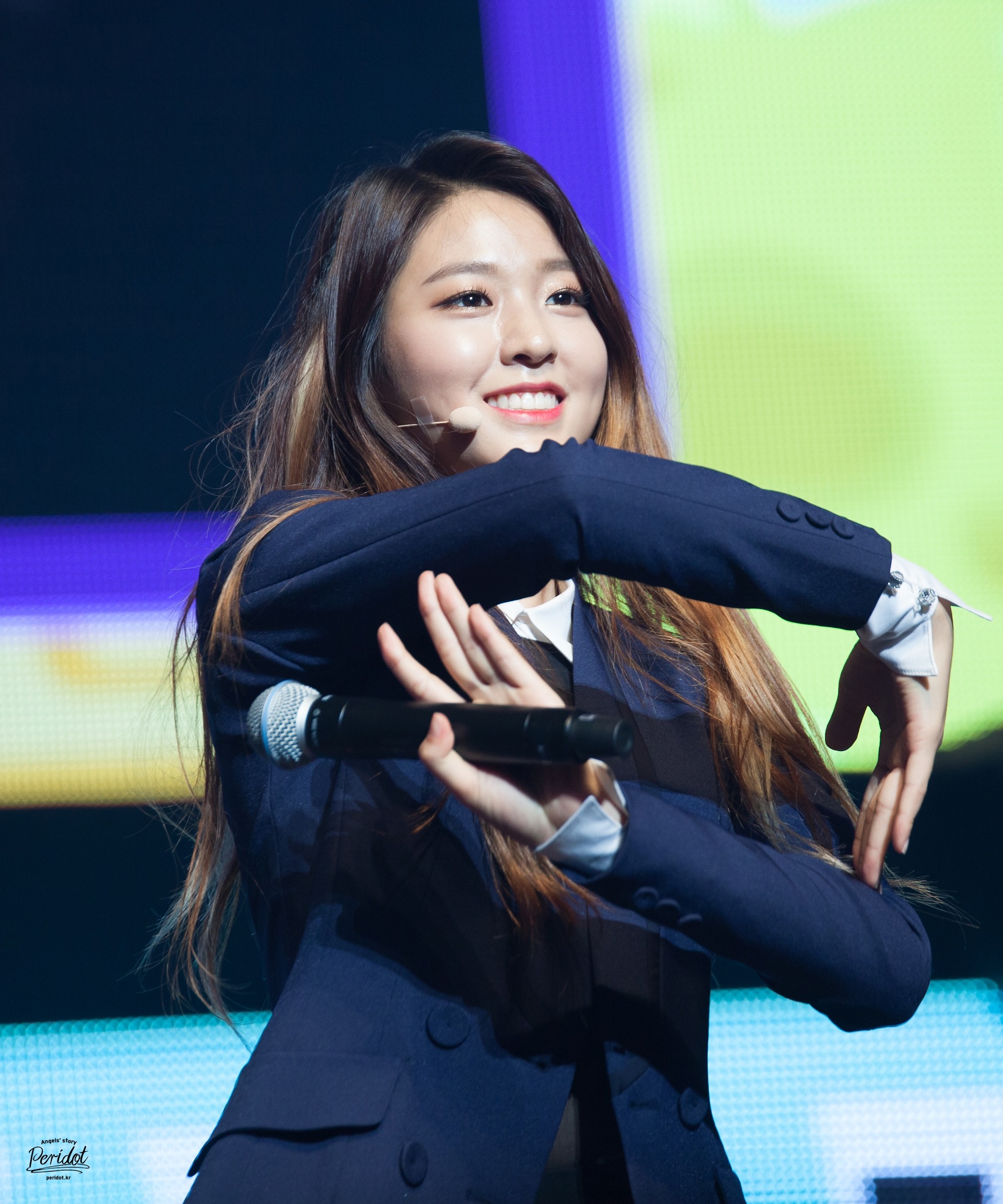 when she misses the dab | Scrolller