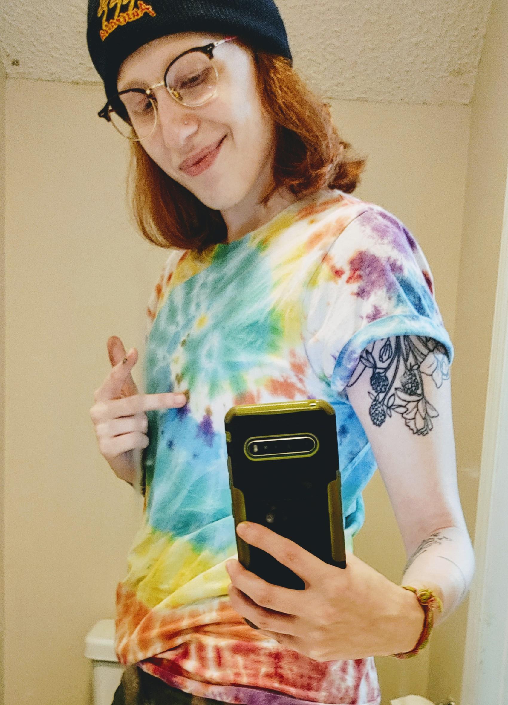 When the agender euphoria slaps | Scrolller